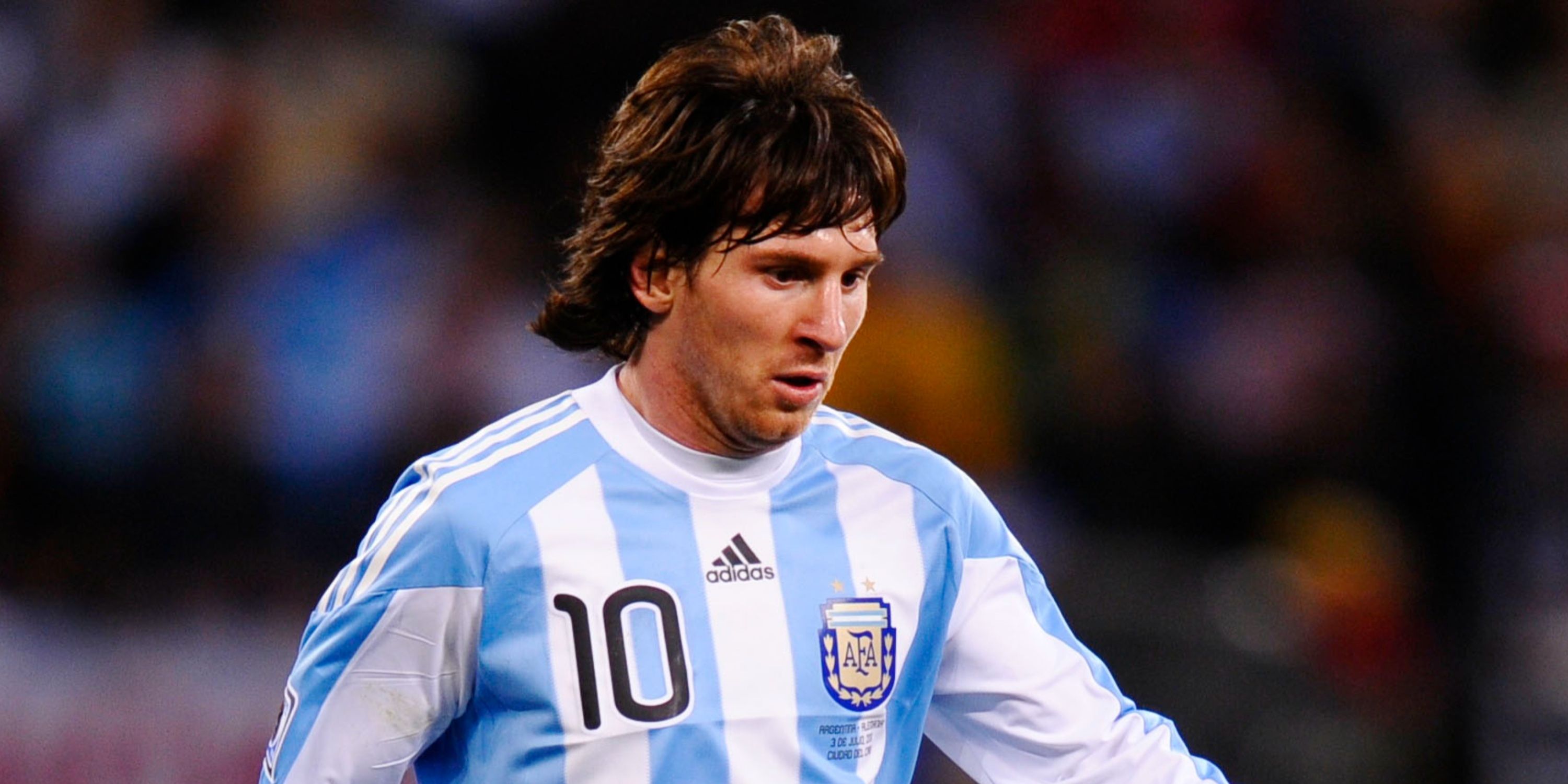 Lionel Messi and Cristiano Ronaldo's ratings compared from FIFA 06 to ...