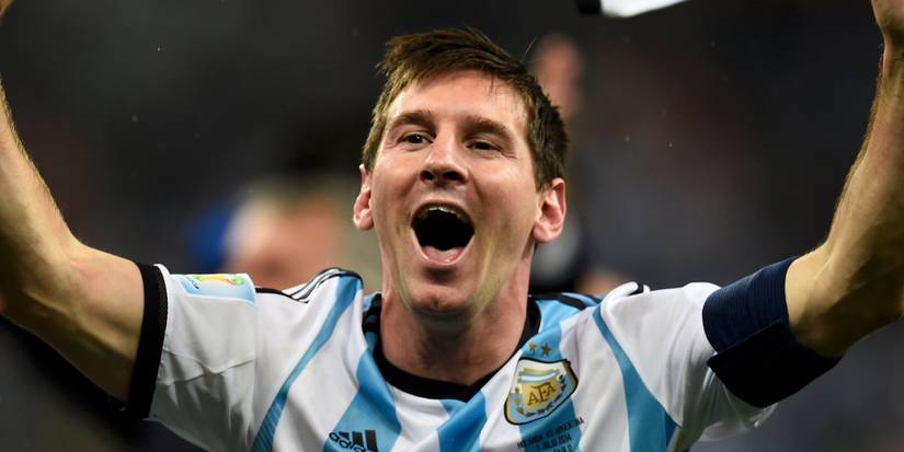 Lionel Messi and Cristiano Ronaldo's ratings compared from FIFA 06 to ...