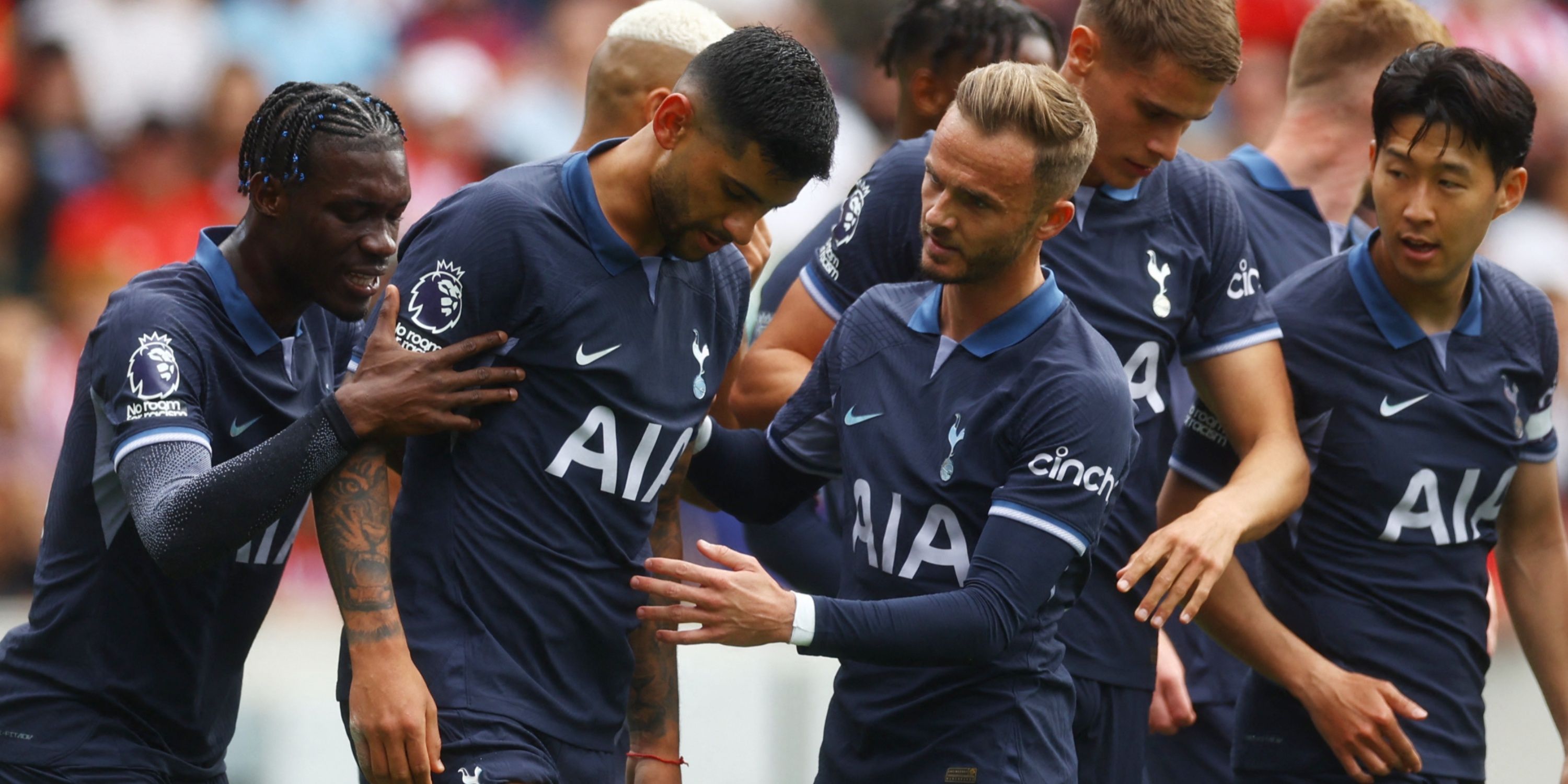 10 Best Tottenham Kits of All Time (Ranking)