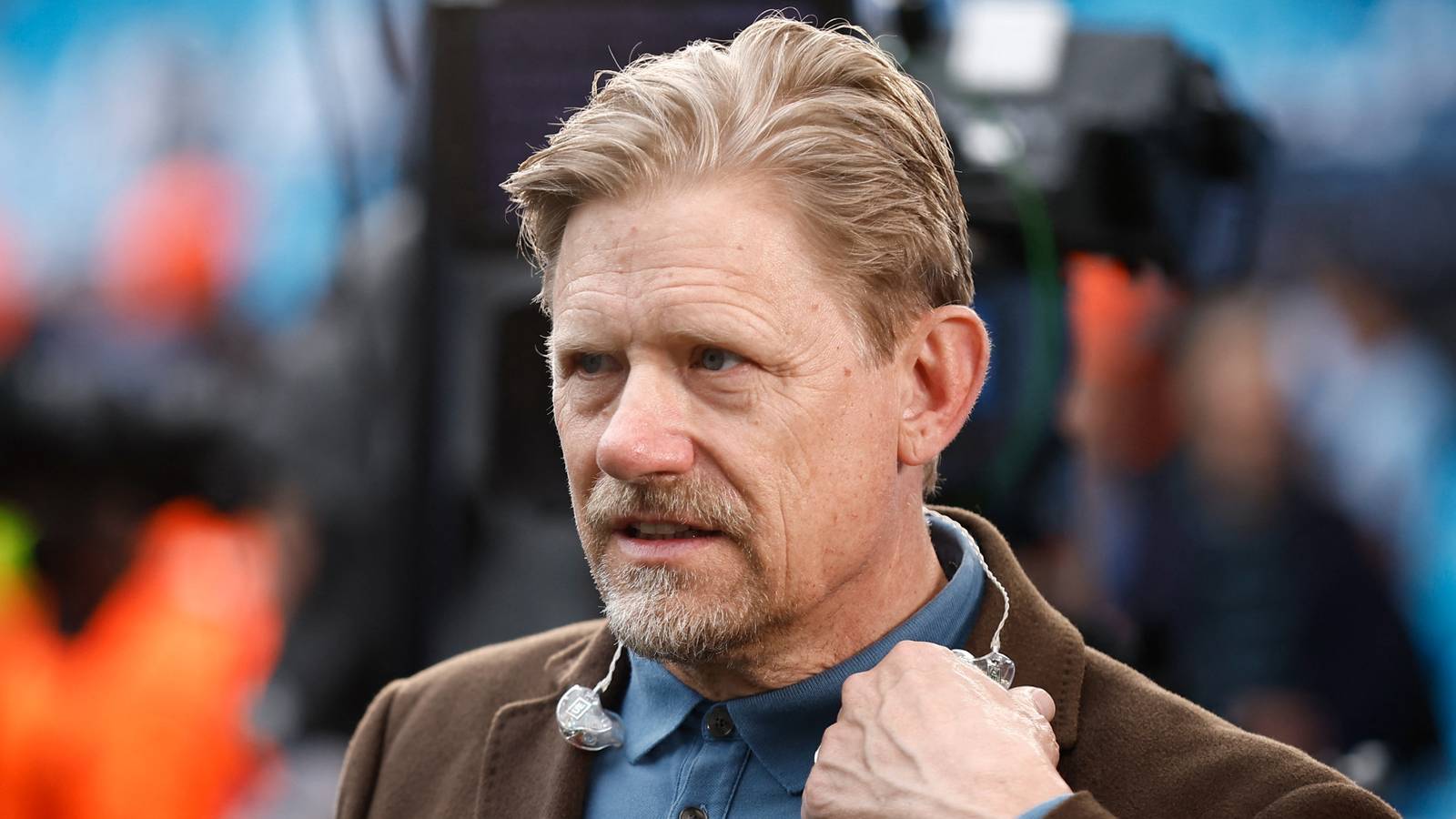Peter Schmeichel Urges Man Utd to Stick With Ten Hag