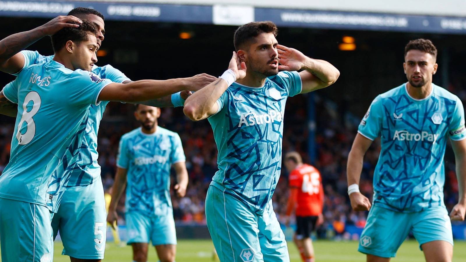 Wolves: Who are the 10 best-paid players at Molineux?