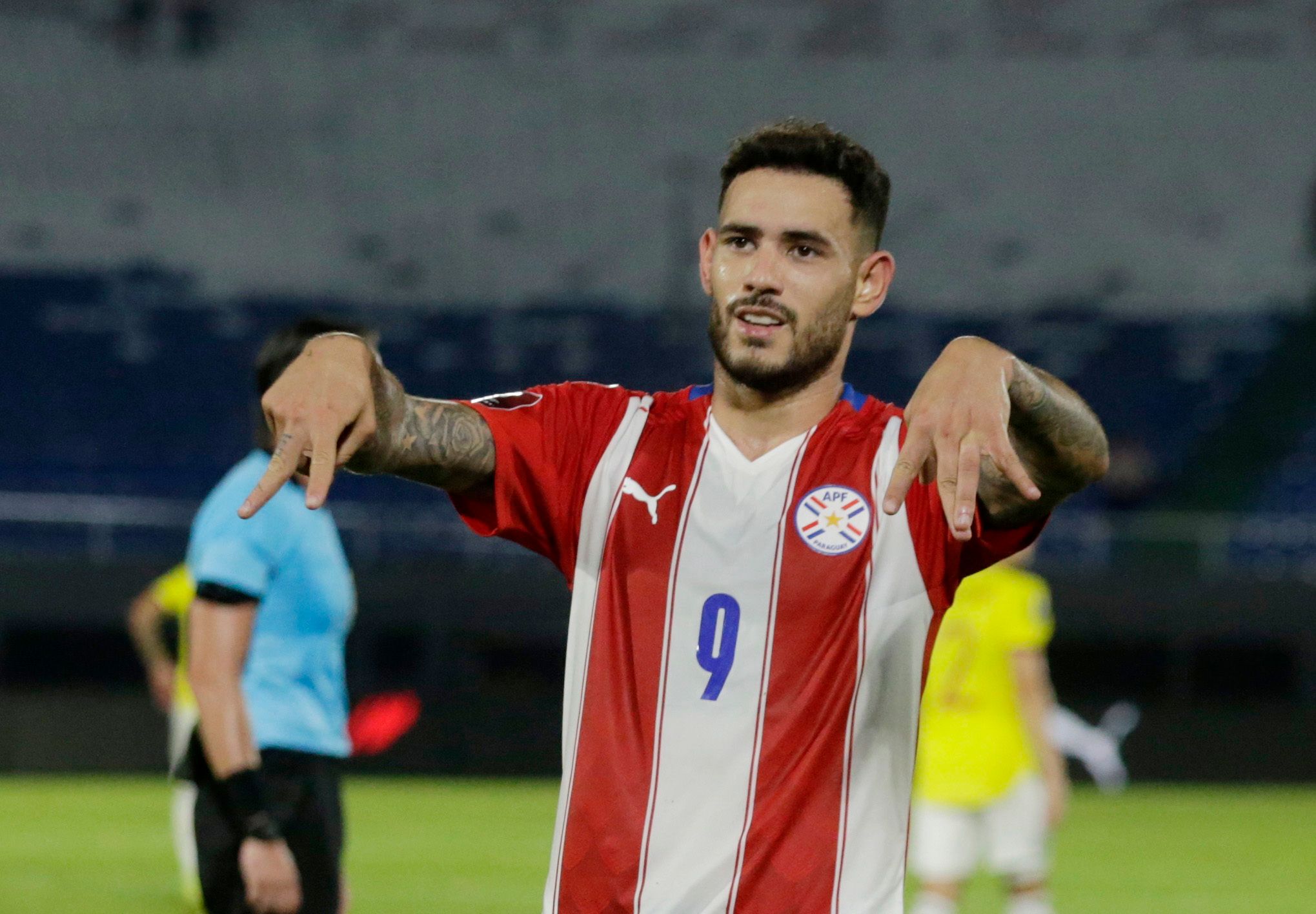 Lionel Messi responds after seemingly being spat at during Argentina vs ...