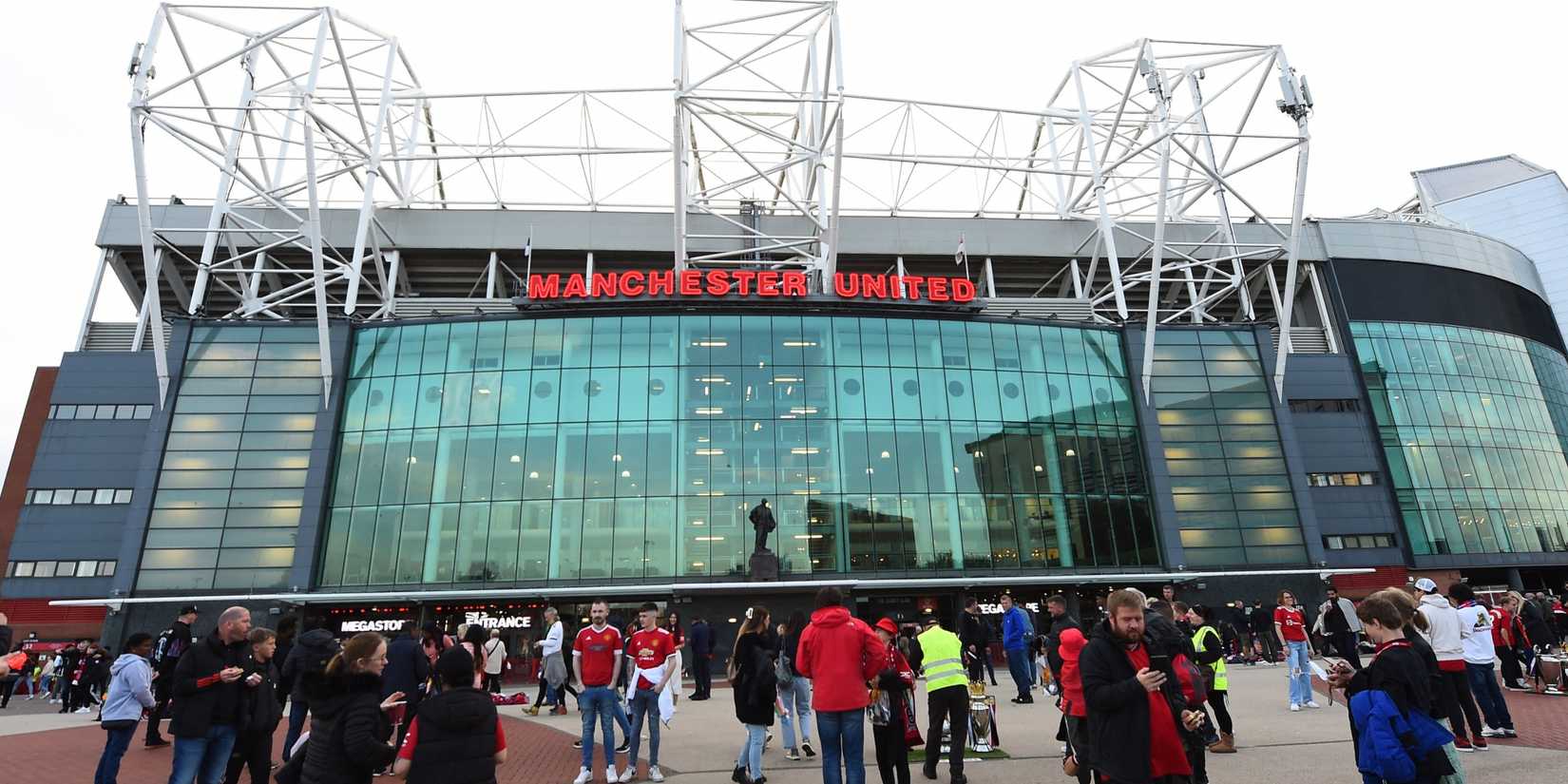 Guide to Old Trafford Stadium: Capacity, How to Get There and More