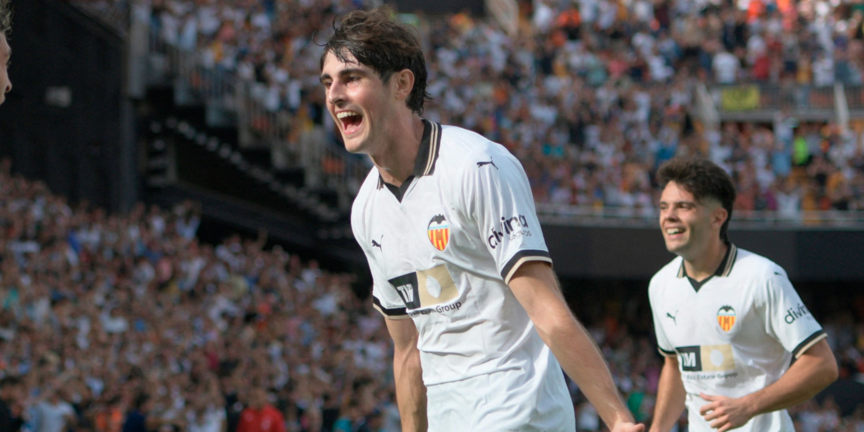 Crystal Palace Scout Valencia Star Javi Guerra