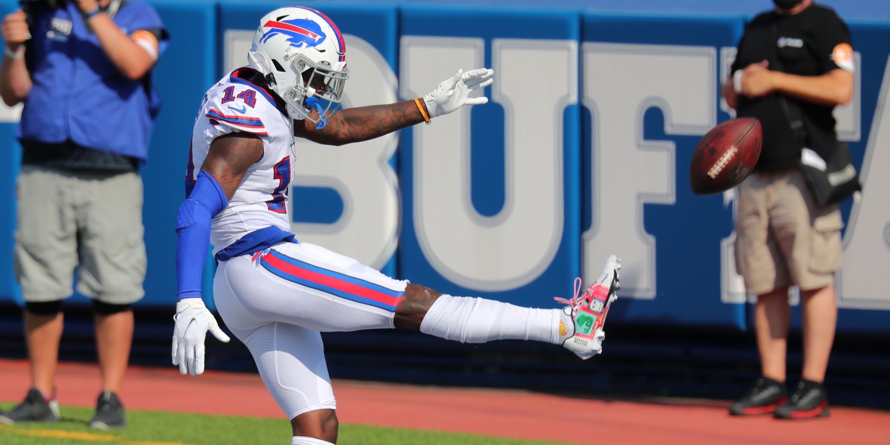 Stefon Diggs promises a special London TD celebration: Bills WR's 5 ...