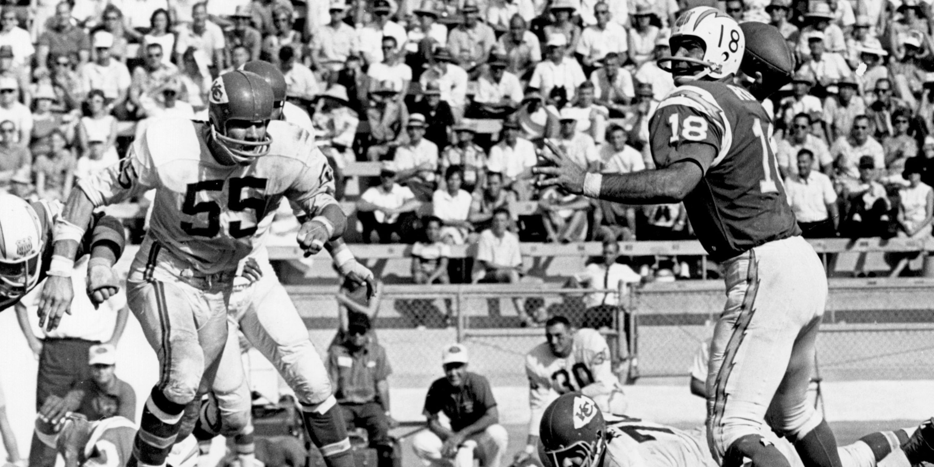 Best dual-threat quarterbacks in NFL history