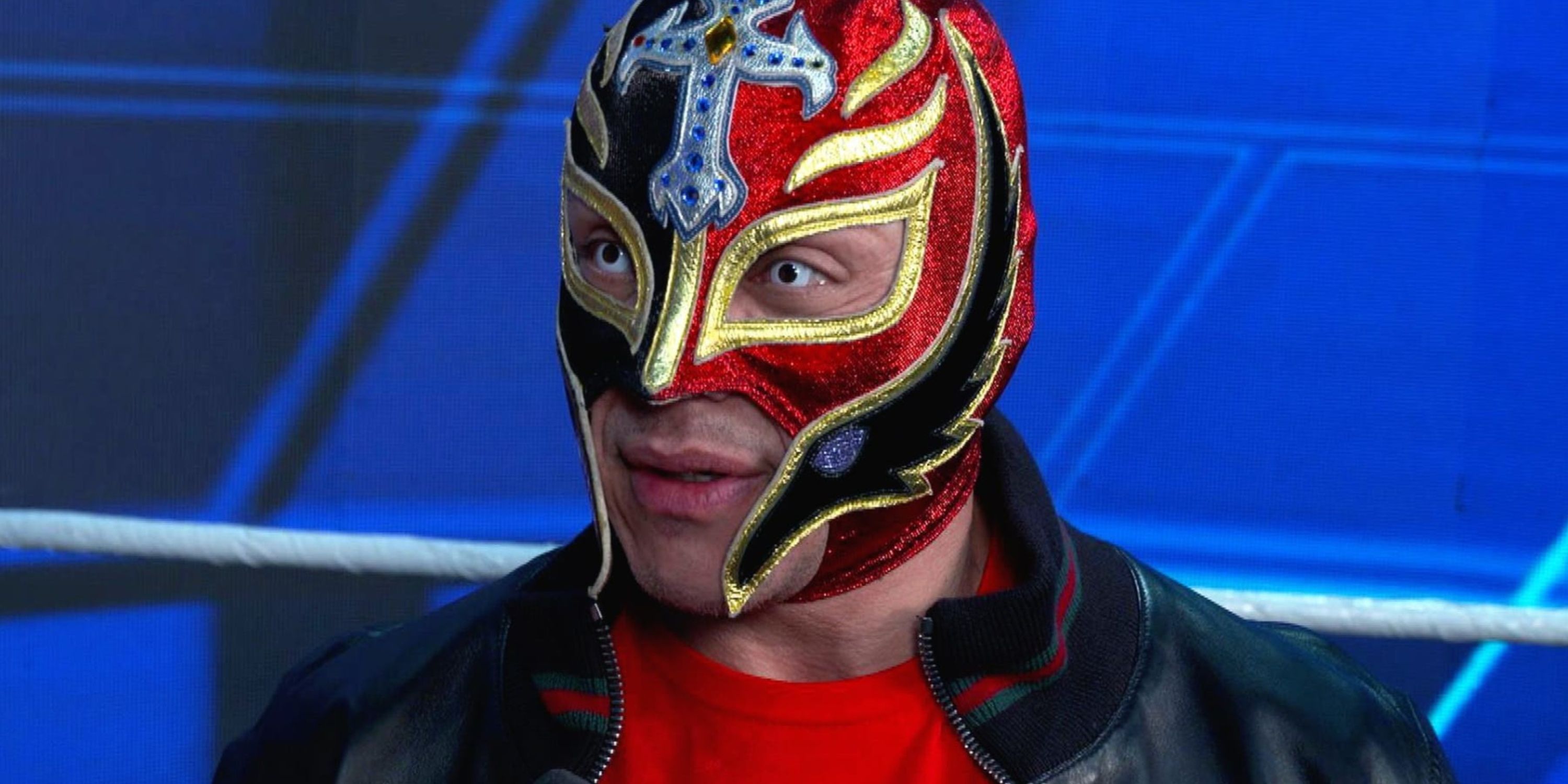 WWE star Rey Mysterio sees a lot of himself in Dragon Lee