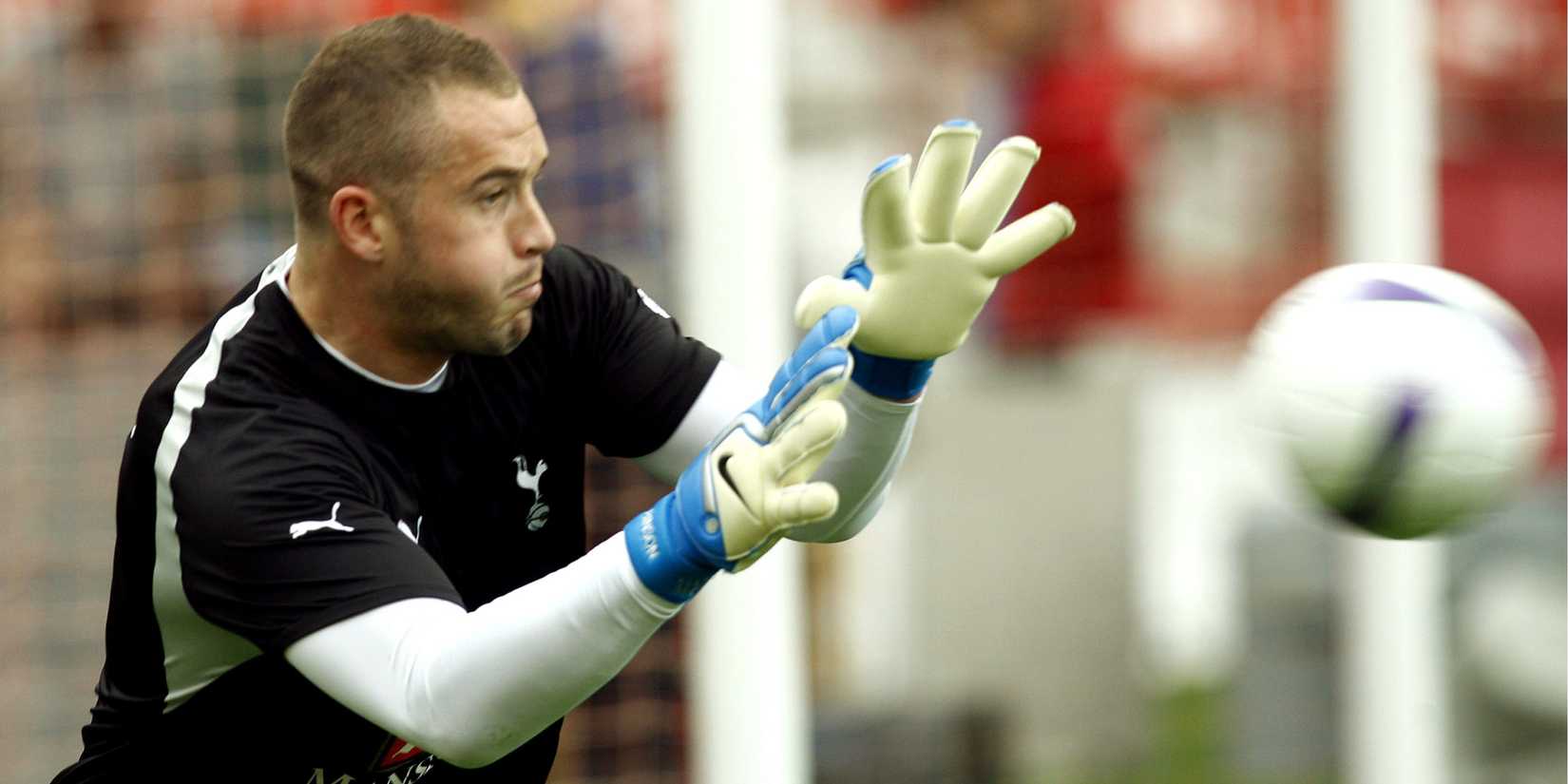 11 Greatest English Goalkeepers in Football History [Ranked]