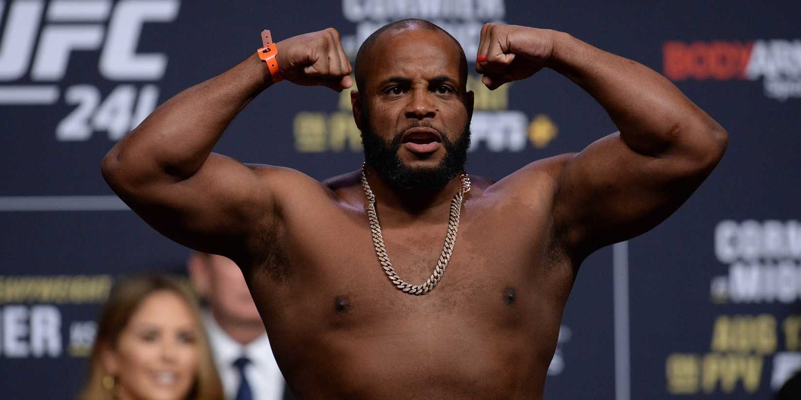 15 Greatest Fighters in UFC History [Ranked]