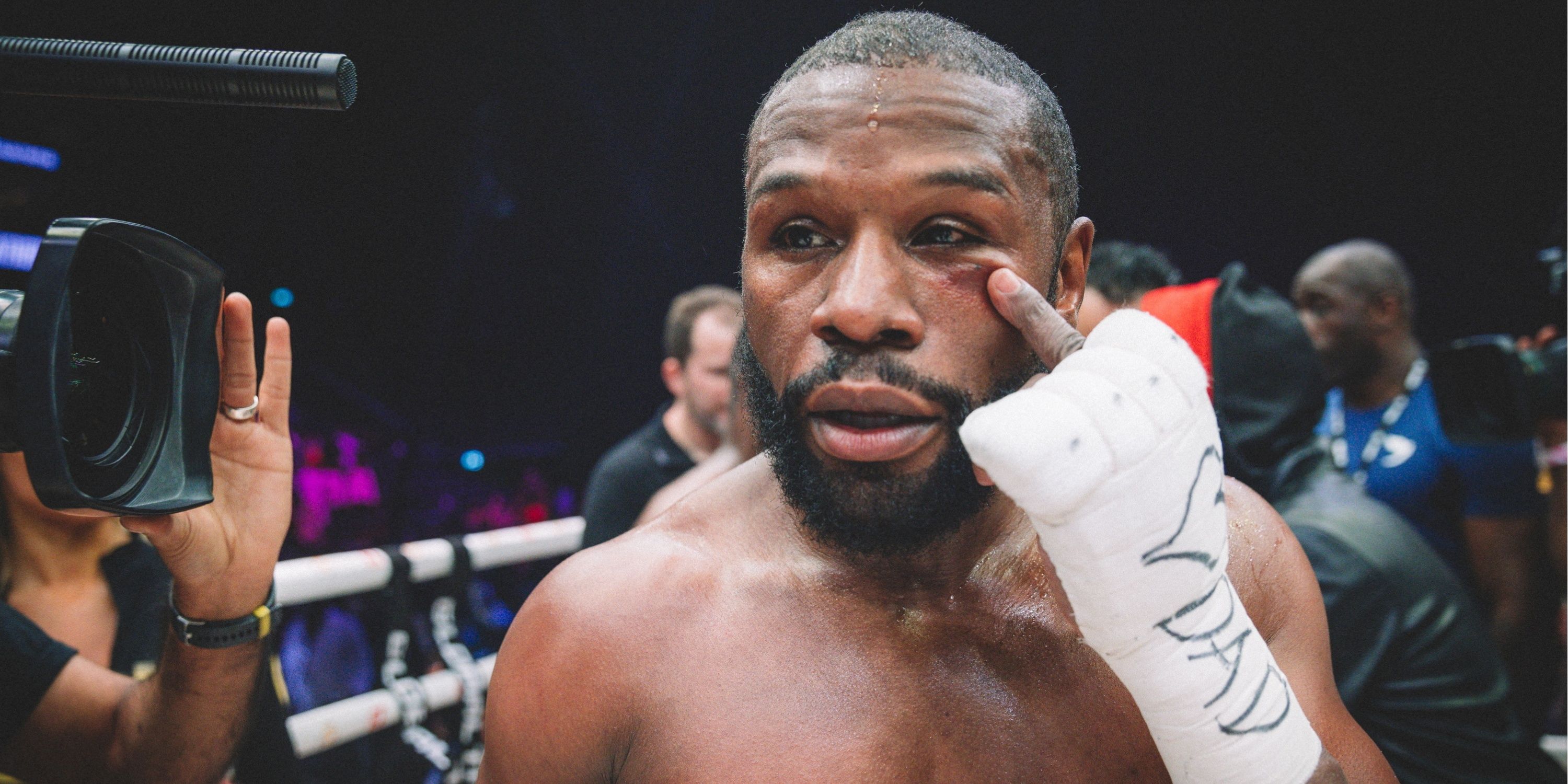 The wholesome moment Tyson Fury left KSI’s brother, Deji, speechless