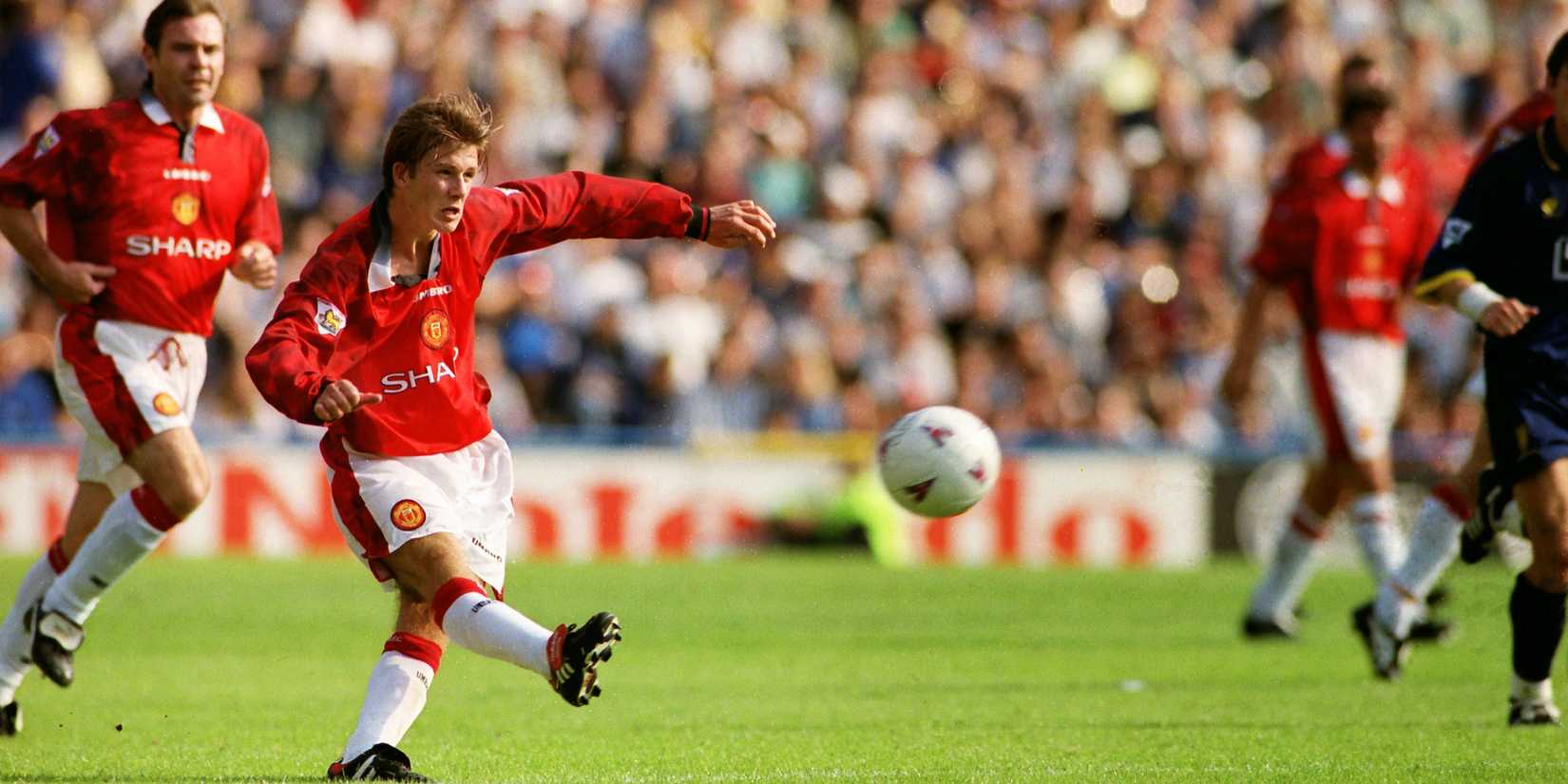 8 Best Premier League Goals Scored From the Halfway Line (Ranked)