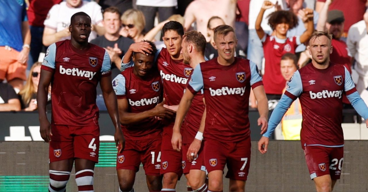 How The Premier League Table Would Look Without Stoppage Time