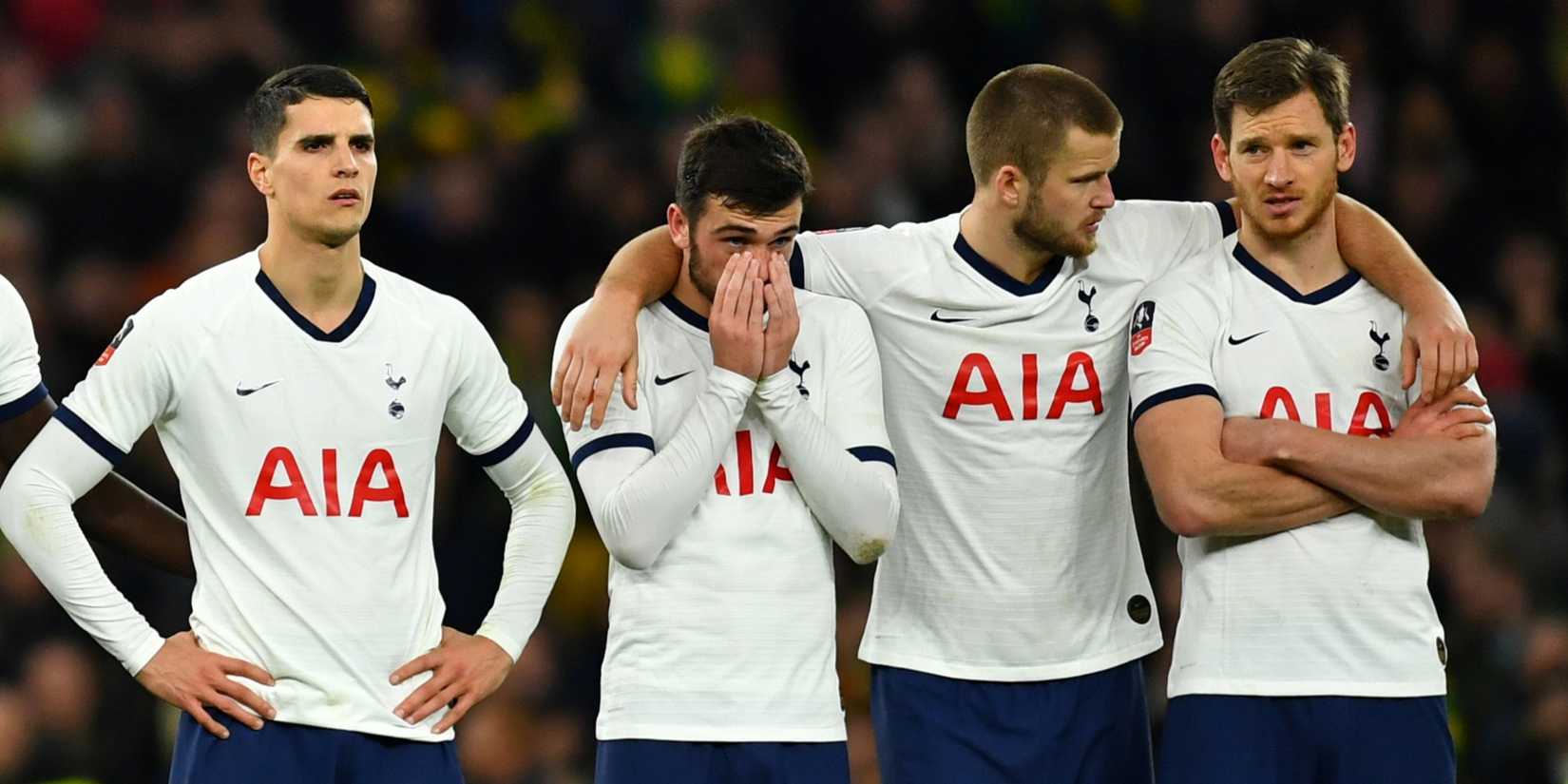 13 Times Footballers Clashed With Fans