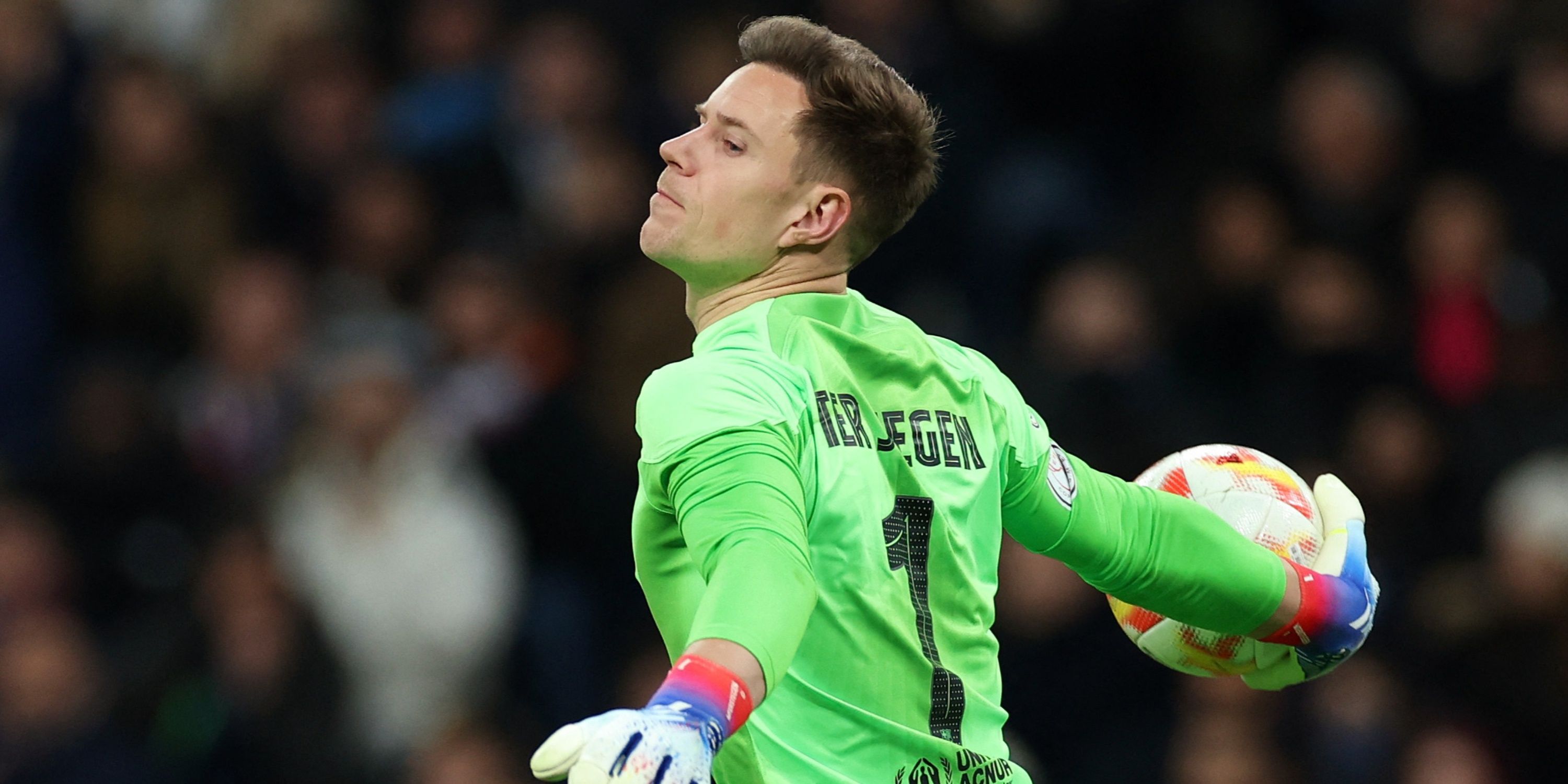 Marc-Andre Ter Stegen Stretchered Off After Serious Injury in Barcelona ...