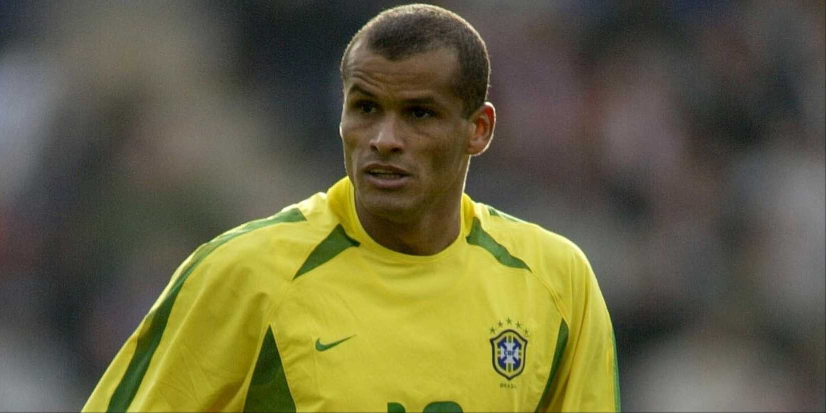 35 Greatest Football Players Of All Time (2025)