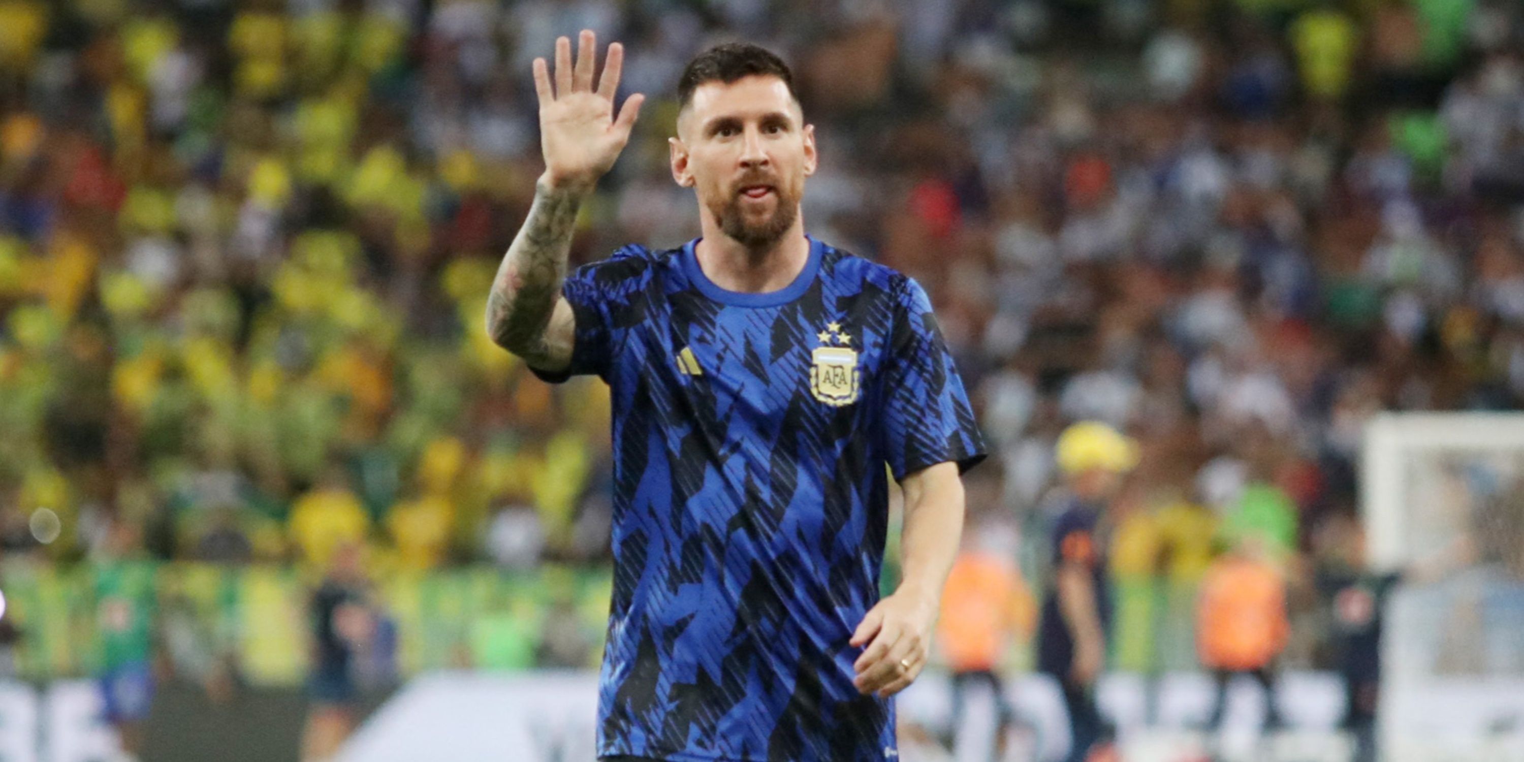 The amazing reception Lionel Messi received from Brazil fans at the ...