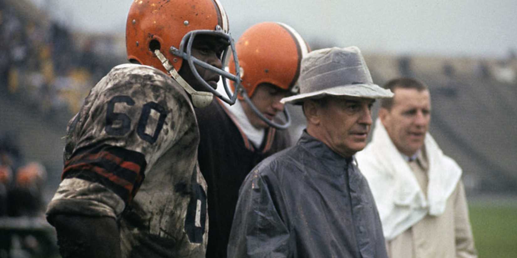 AI Names and Ranks Top 15 Coaches in NFL History - Jimmy Johnson left ...