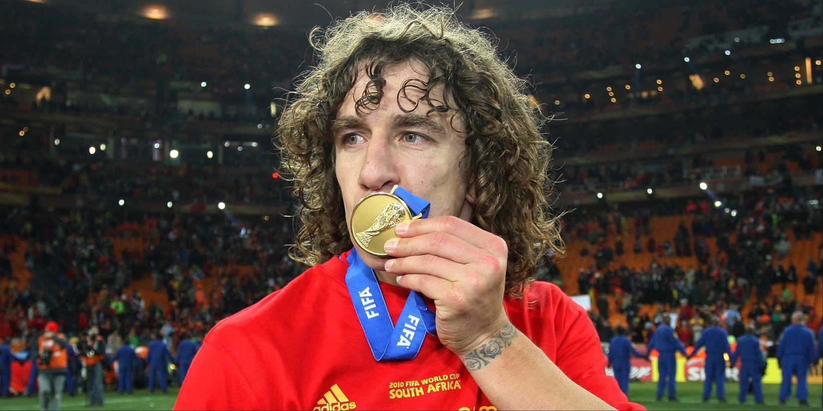 10 Best Defenders in Football History