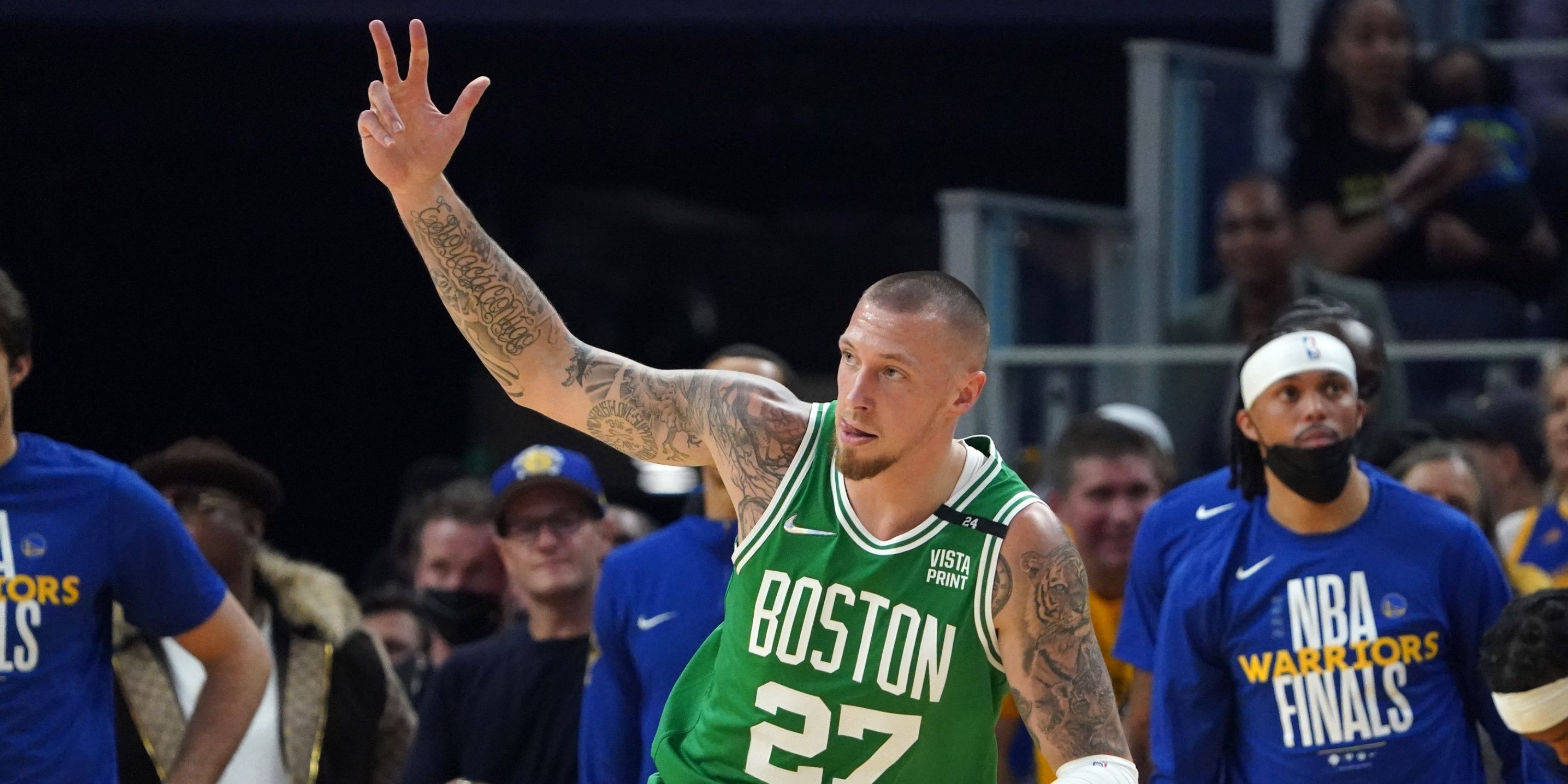Los Angeles Clippers get frontcourt help with the addition of Daniel Theis