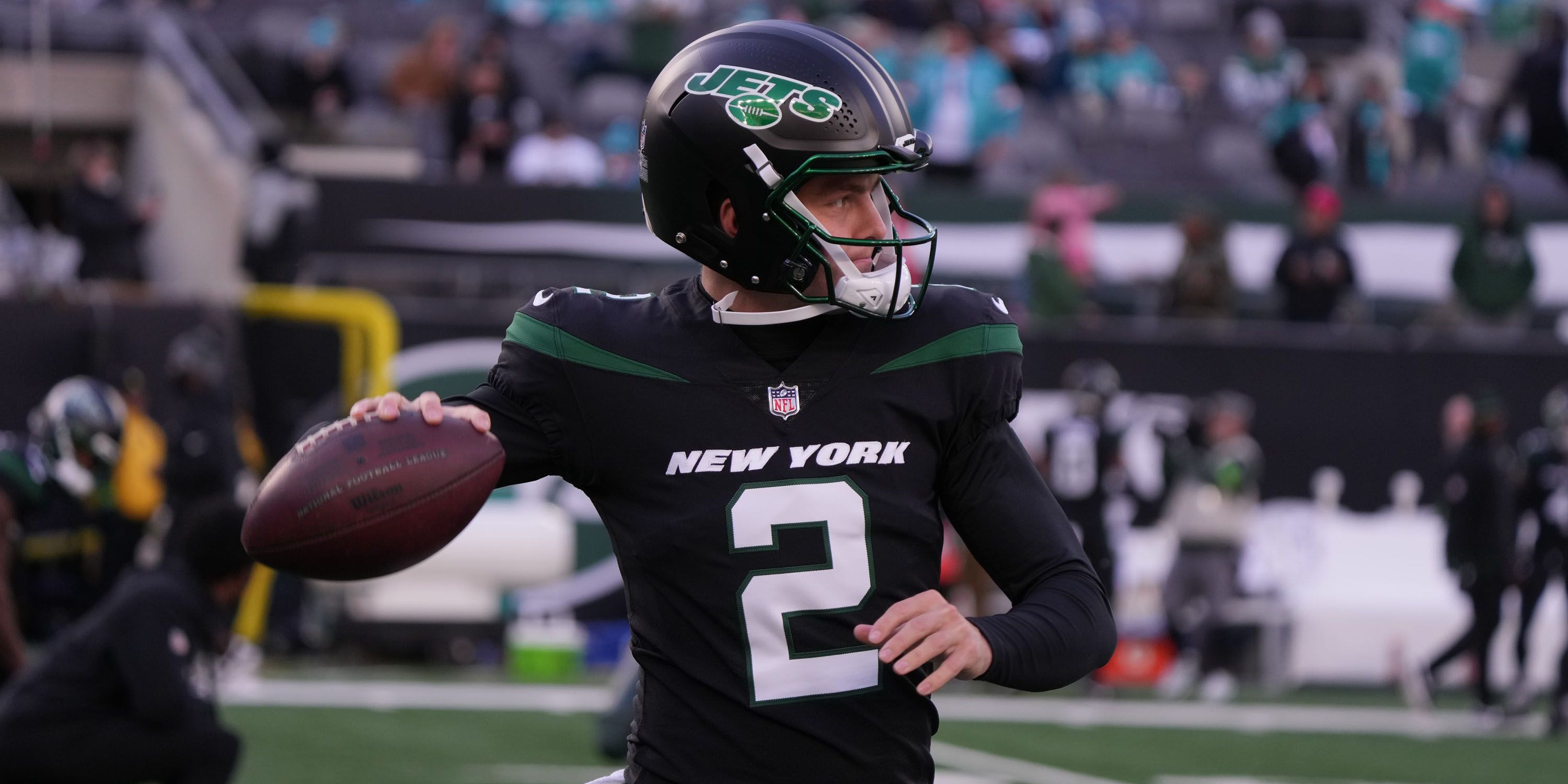Benching Zach Wilson clearly won't save the New York Jets