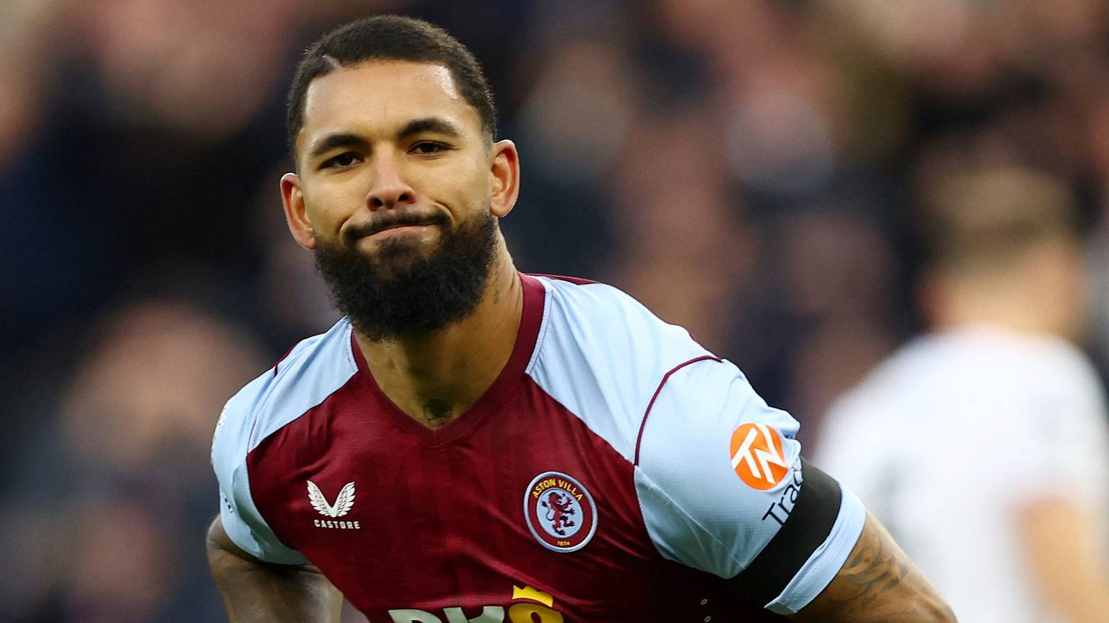 Man Utd ready to ‘rival’ Juventus for Douglas Luiz