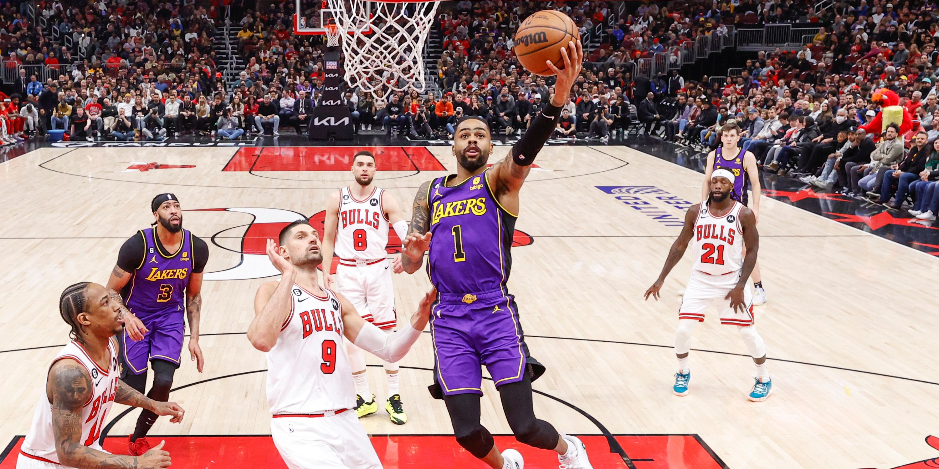 NBA Trade Rumors: Lakers considering D'Angelo Russell-Zach LaVine swap with Bulls