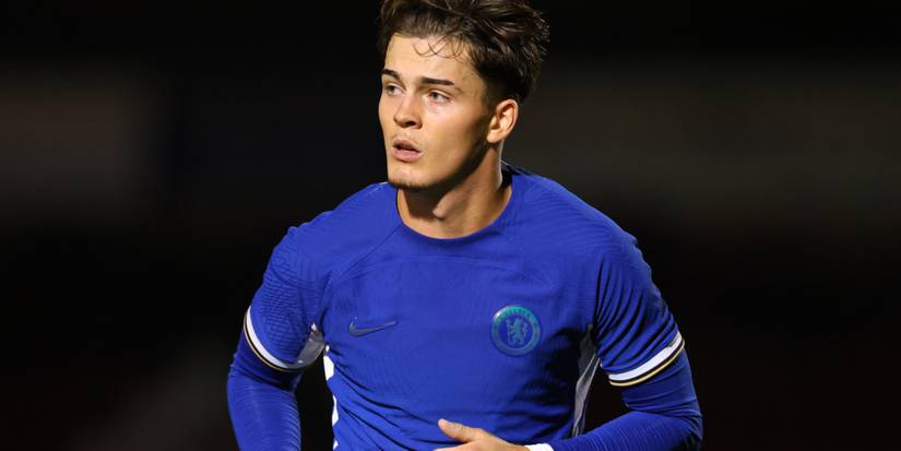 Chelsea academy star Leo Castledine - Player profile
