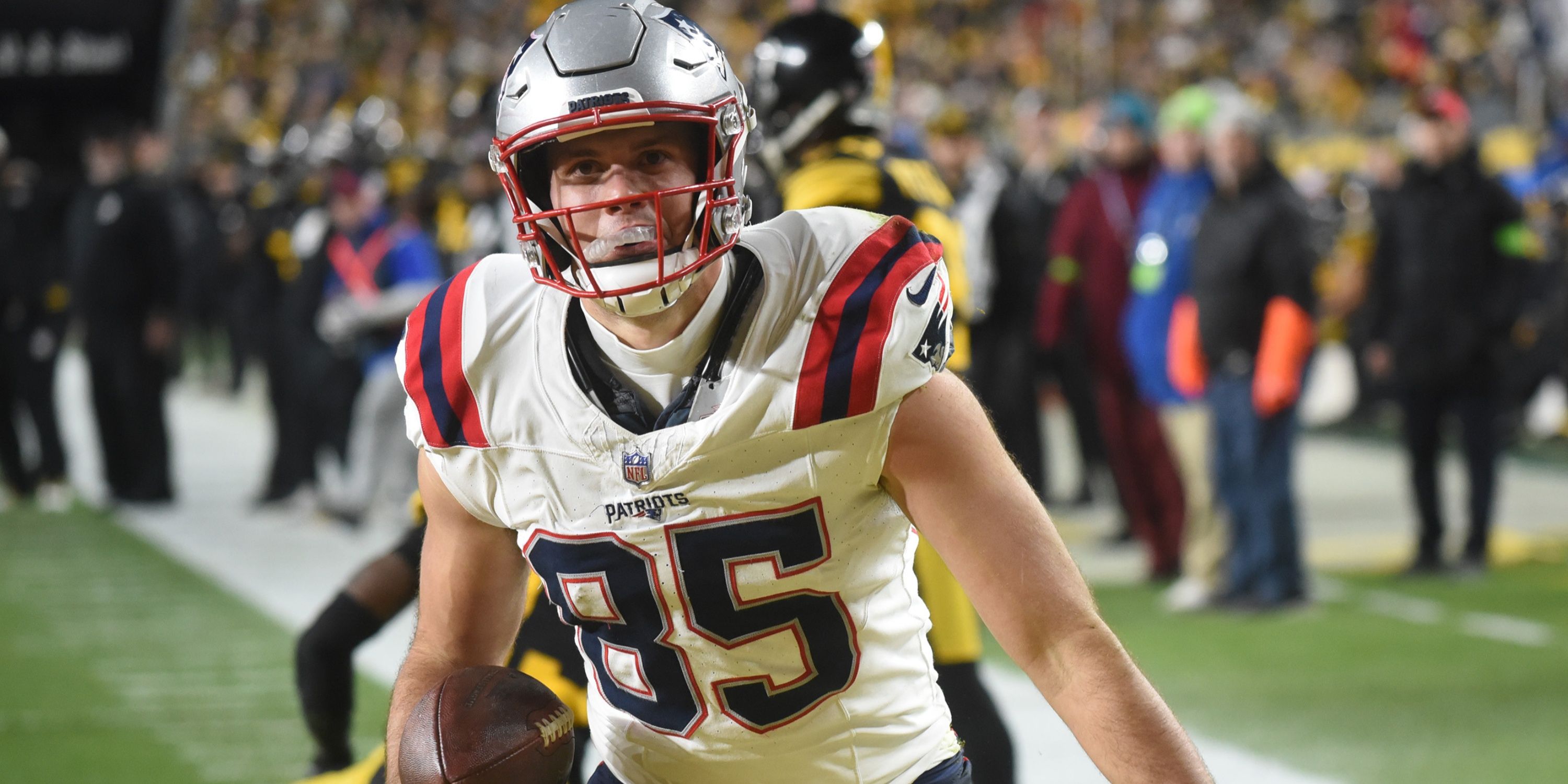 Bailey Zappe shows he's Patriots best QB option