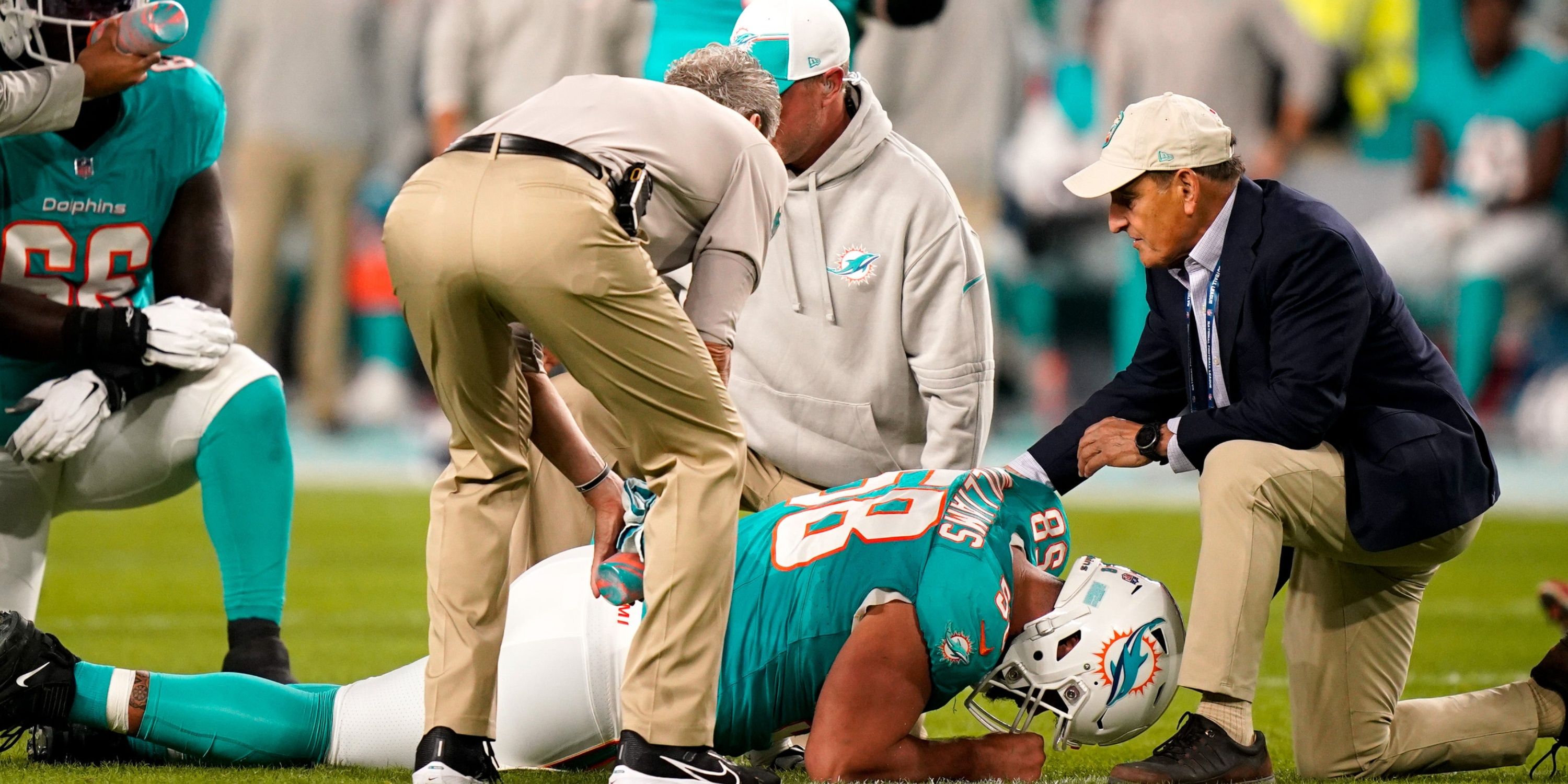 Connor Williams Making "Miraculous Recovery" From ACL Tear