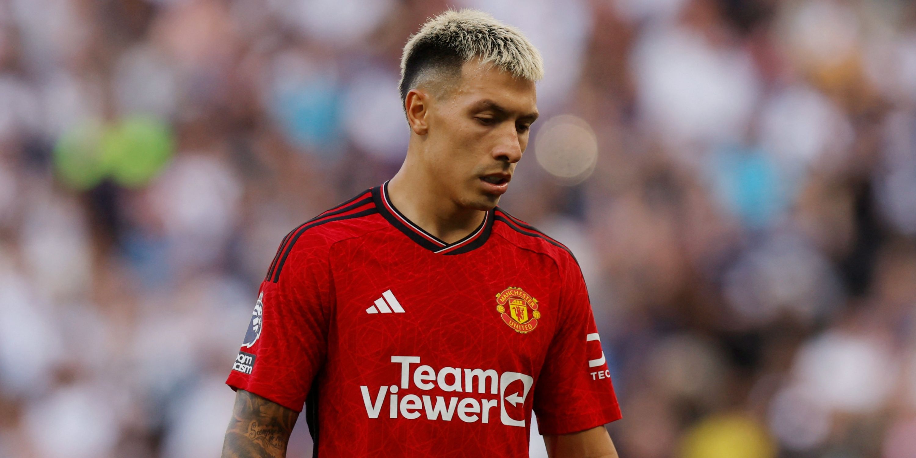 Lisandro Martinez Responds to Jamie Carragher's Criticism After Man Utd ... Lisandro Martinez Responds to Jamie Carragher's Criticism After Man Utd ...