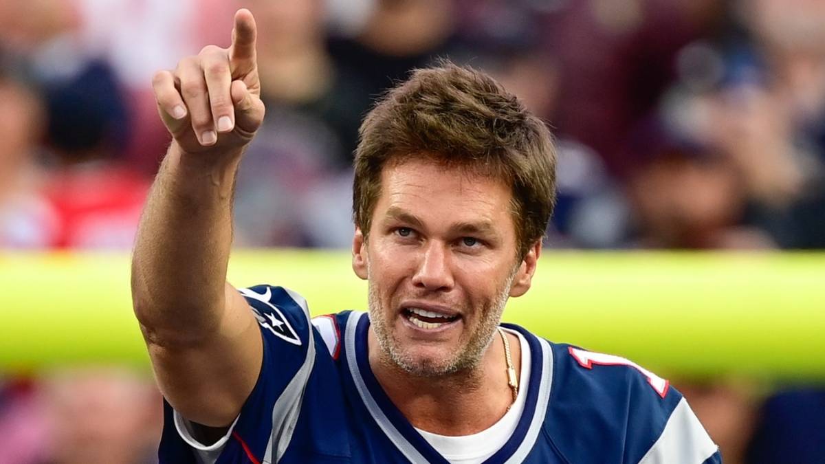 Tom Brady blasts NFL, defends Steelers Kazee after suspension
