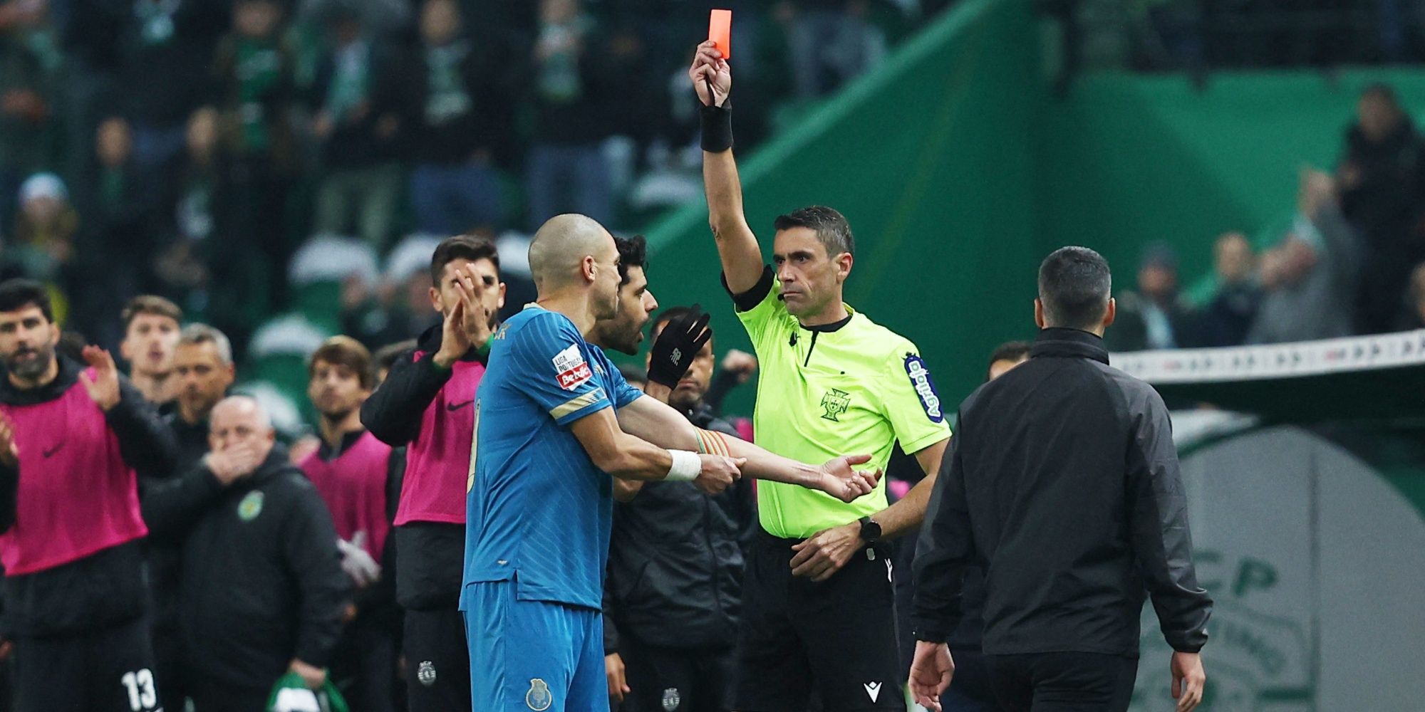 Pepe receives 17th career red card after being sent off vs Sporting Lisbon