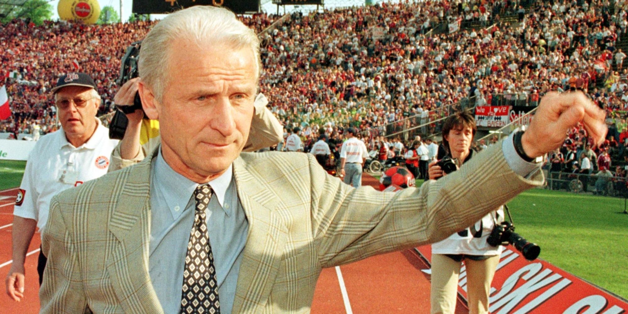 Managers with the most trophies won in football history