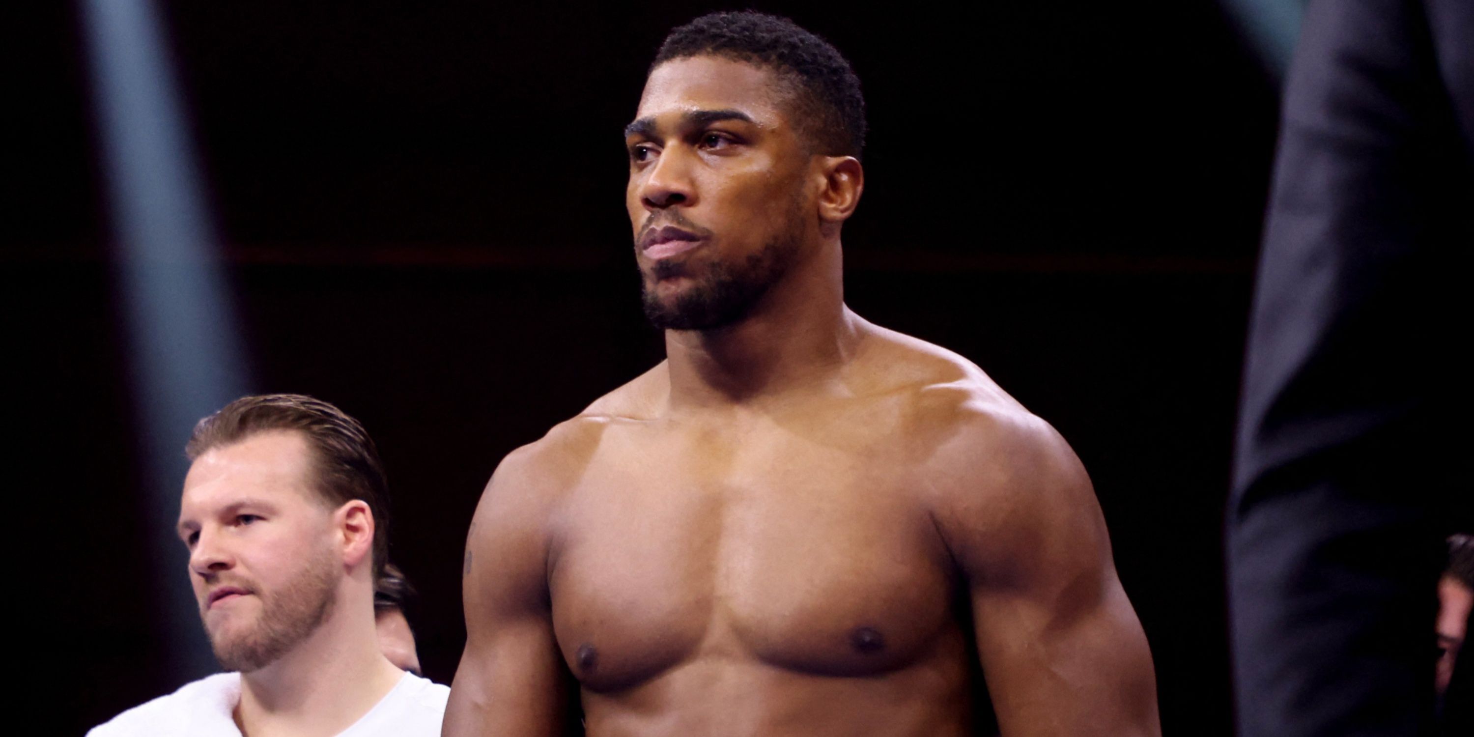 What 'southpaw' and 'orthodox' mean in boxing