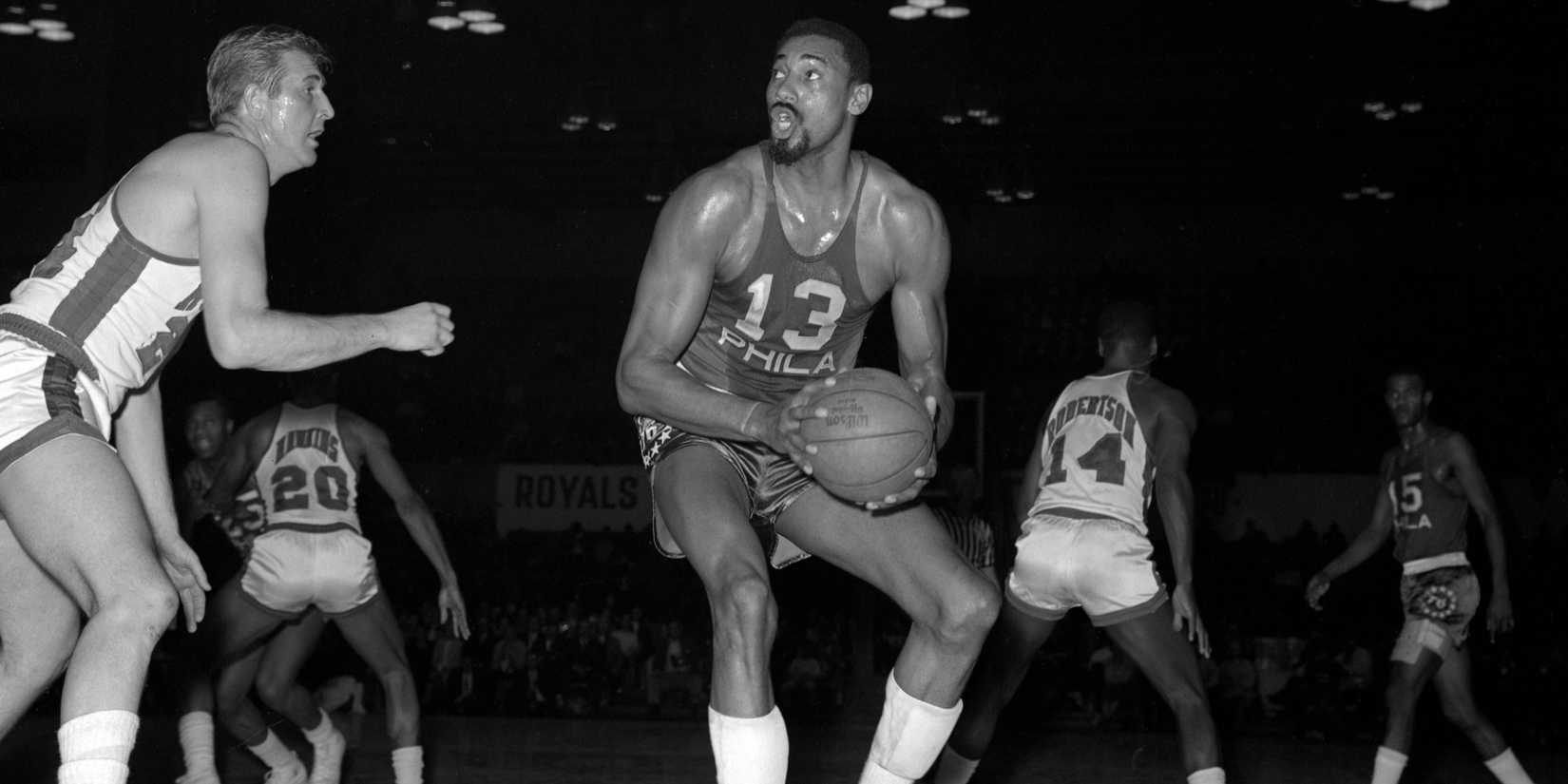 Ranking the 10 Most Dominant NBA Players of All-Time - LeBron James 8th