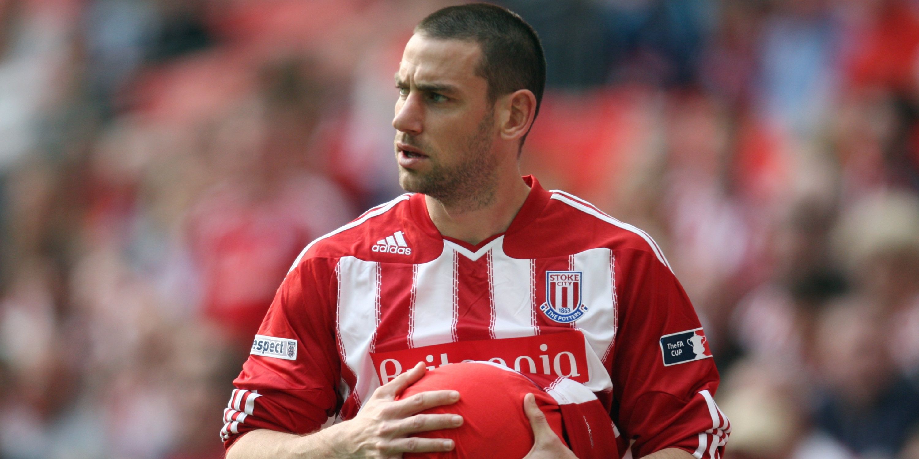 10 Greatest Long-Throw Specialists in Football History [Ranked]