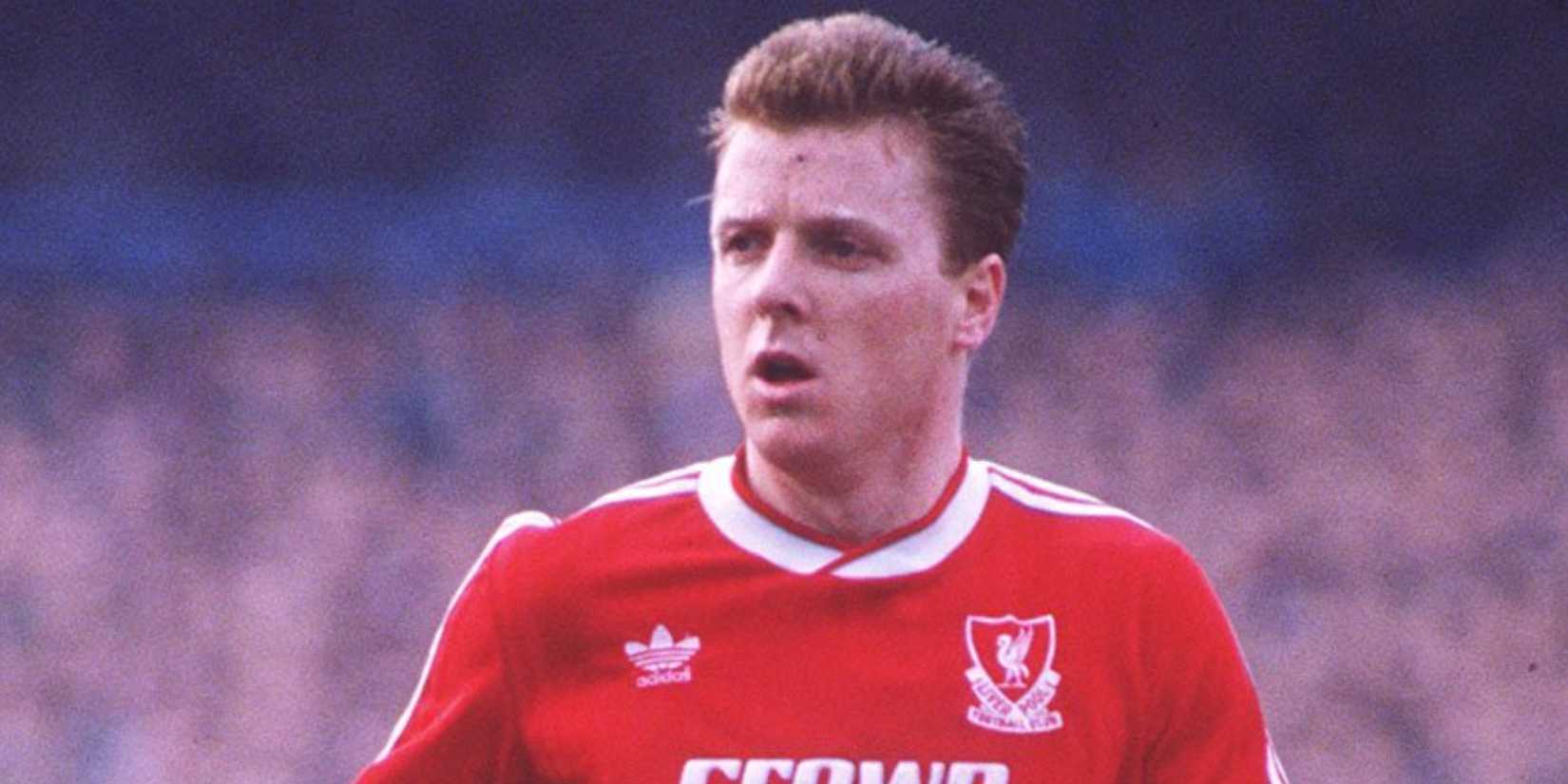 9 Greatest Right-Backs in Liverpool History (Ranked)