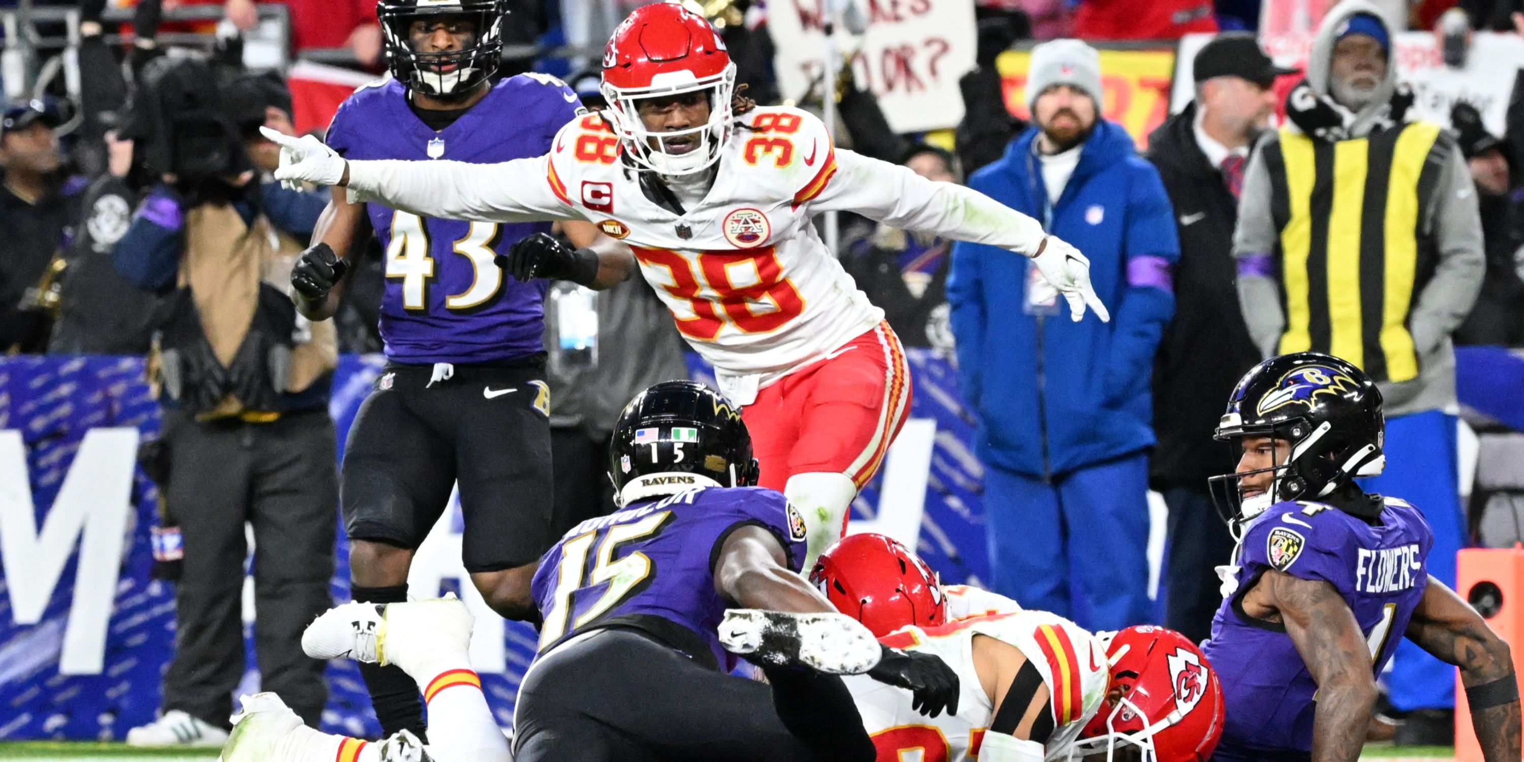 Trent McDuffie: Before forced fumble, Sneed said he'd get Zay Flowers back