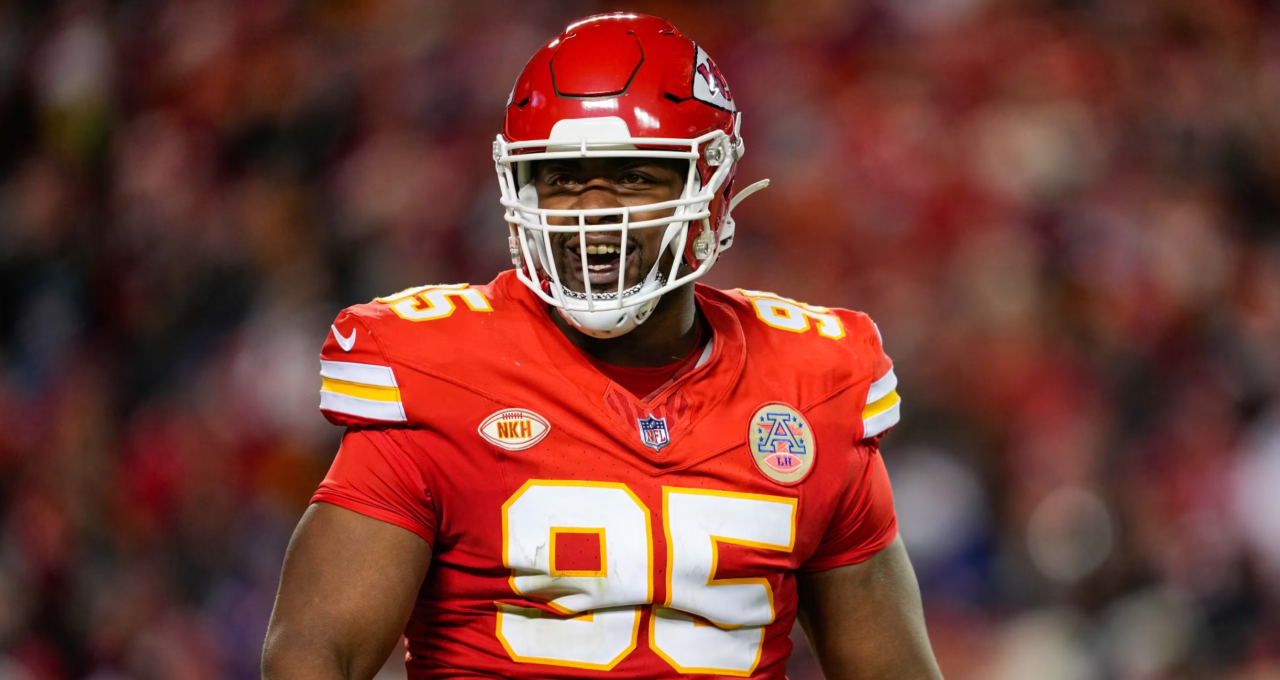 Chiefs & Chris Jones Ink Blockbuster Extension