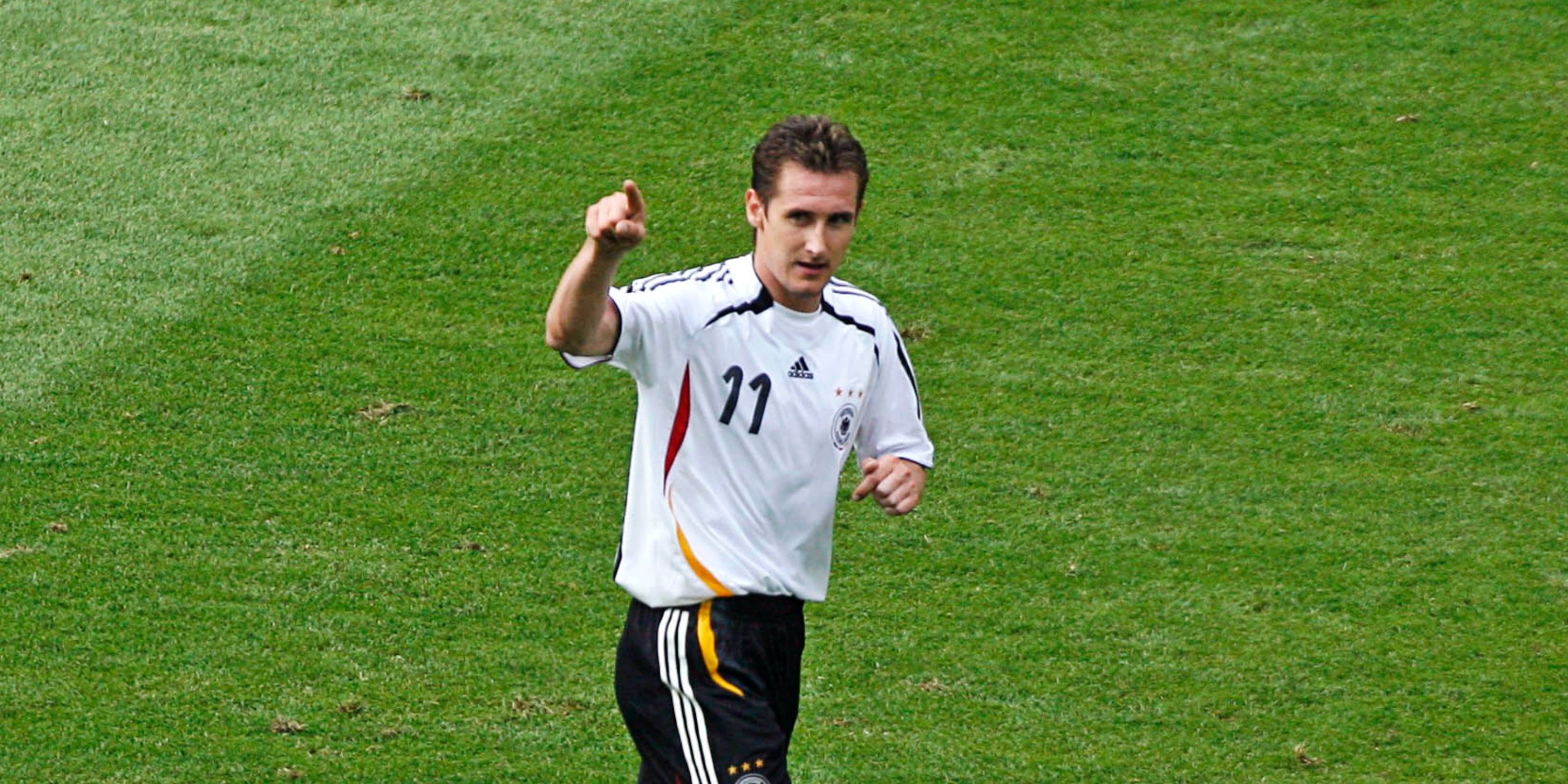 Top 10 goal-scorers in World Cup history