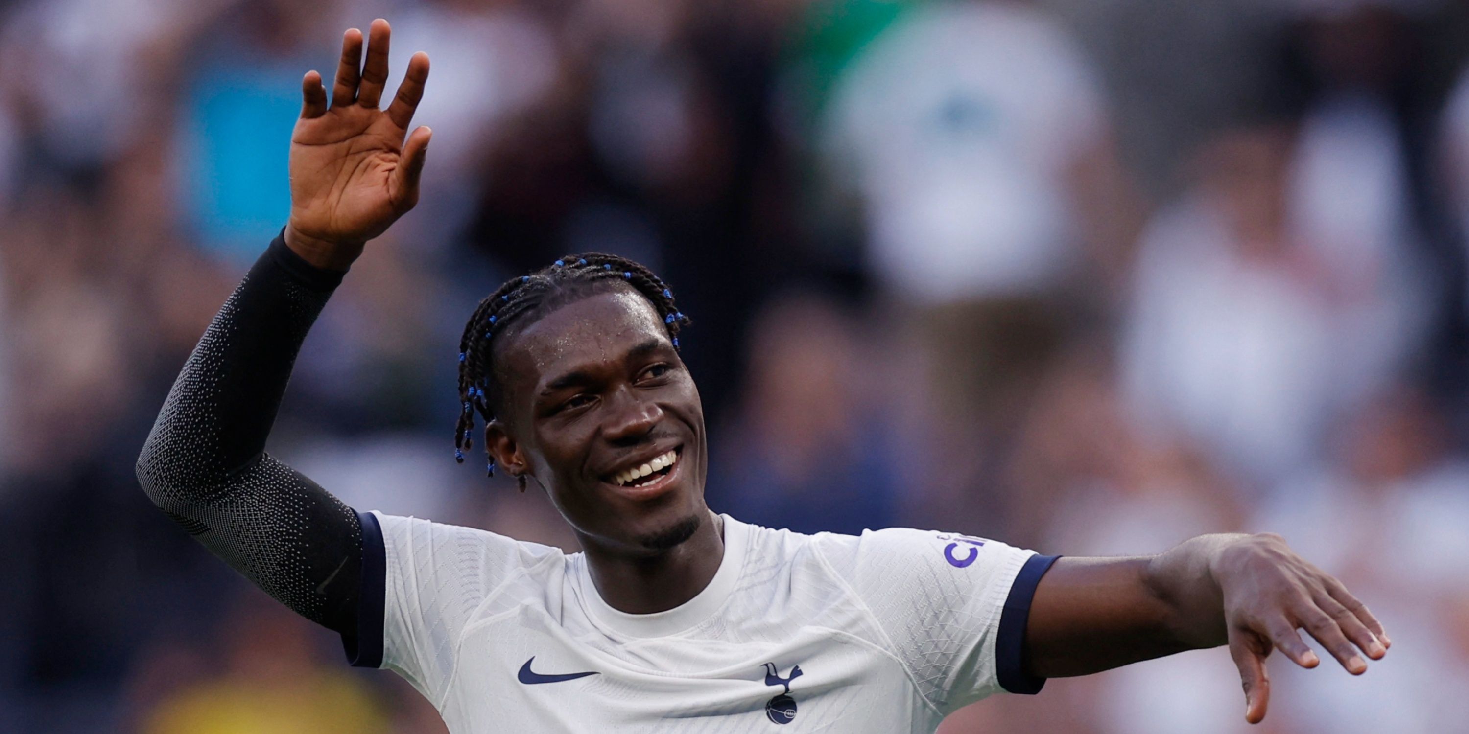 10 Best Premier League Defensive Midfielders [Ranked]