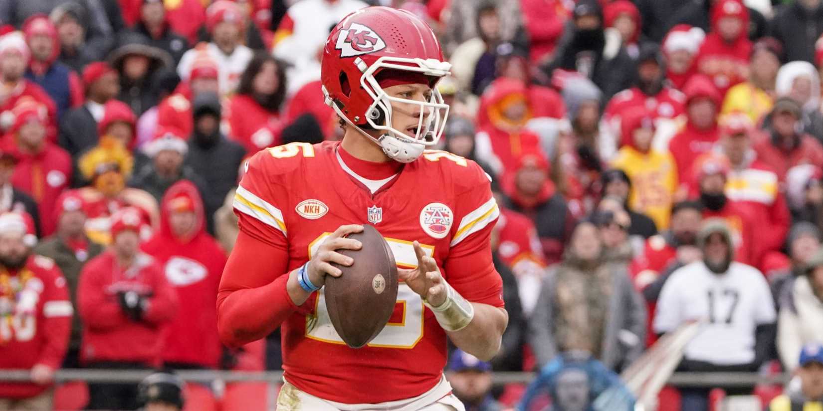 The 10 NFL Quarterbacks With the Most Passing Yards in a Season