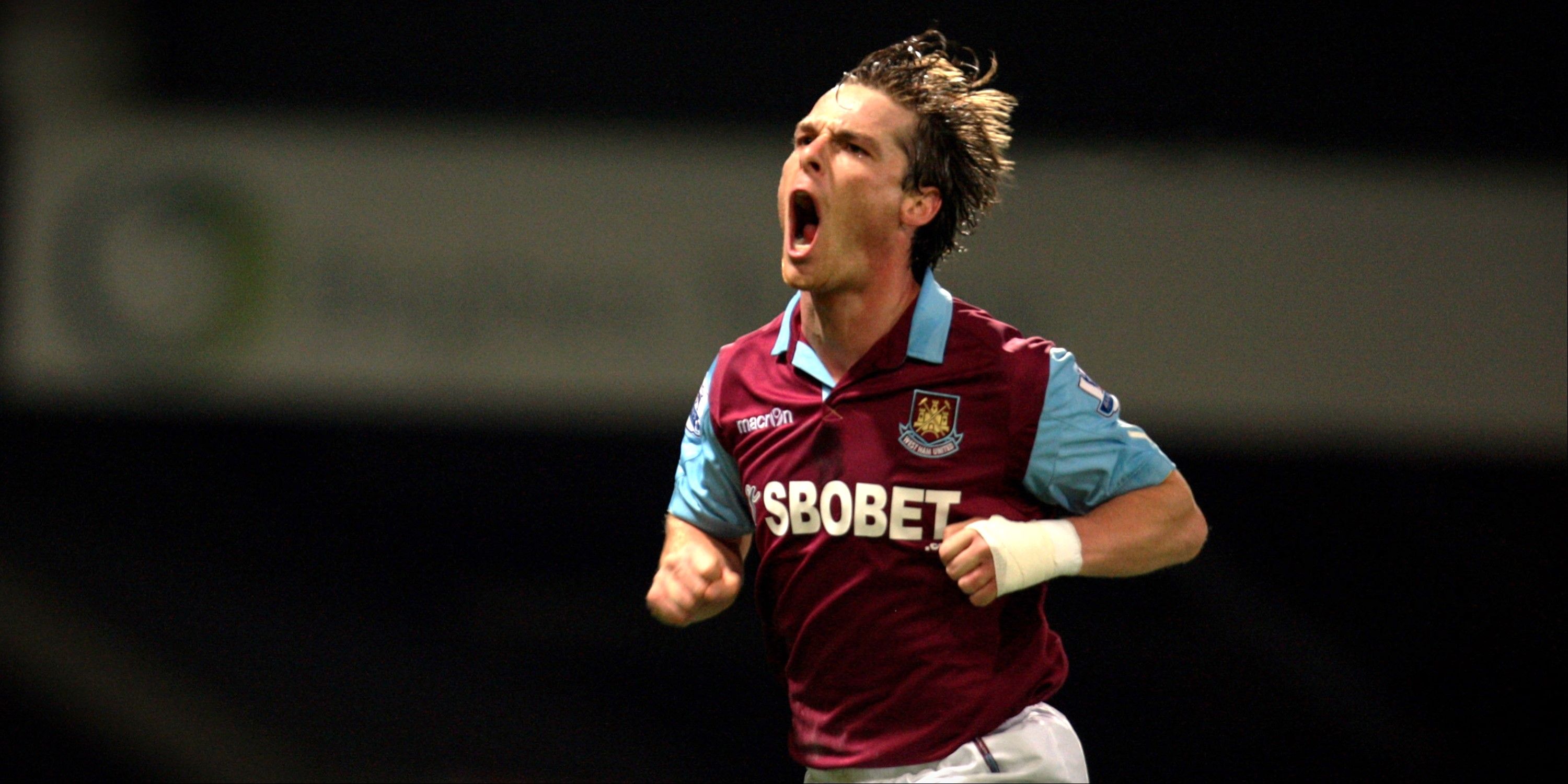 10 Most Hardworking Players in British Football History [Ranked]