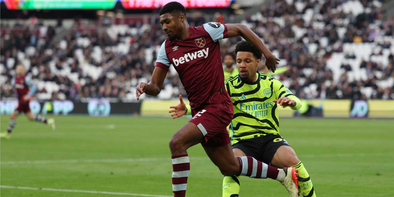 Arsenal Confirm Reason for Zinchenko Missing Derby vs Spurs