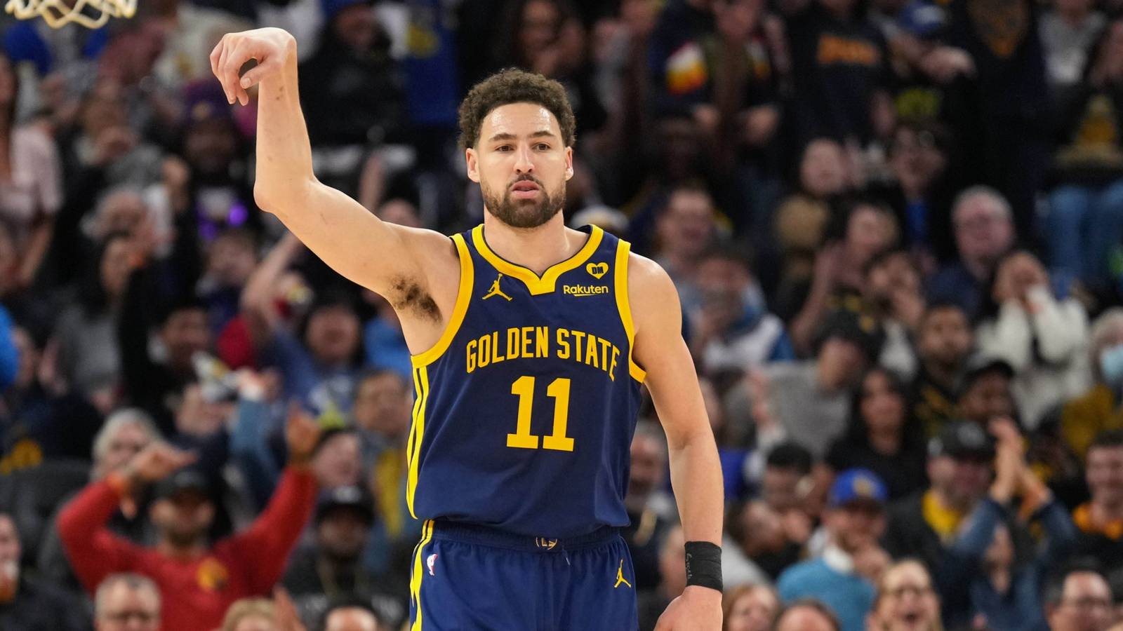 Klay Thompson to Sign With Dallas Mavericks in NBA Free Agency