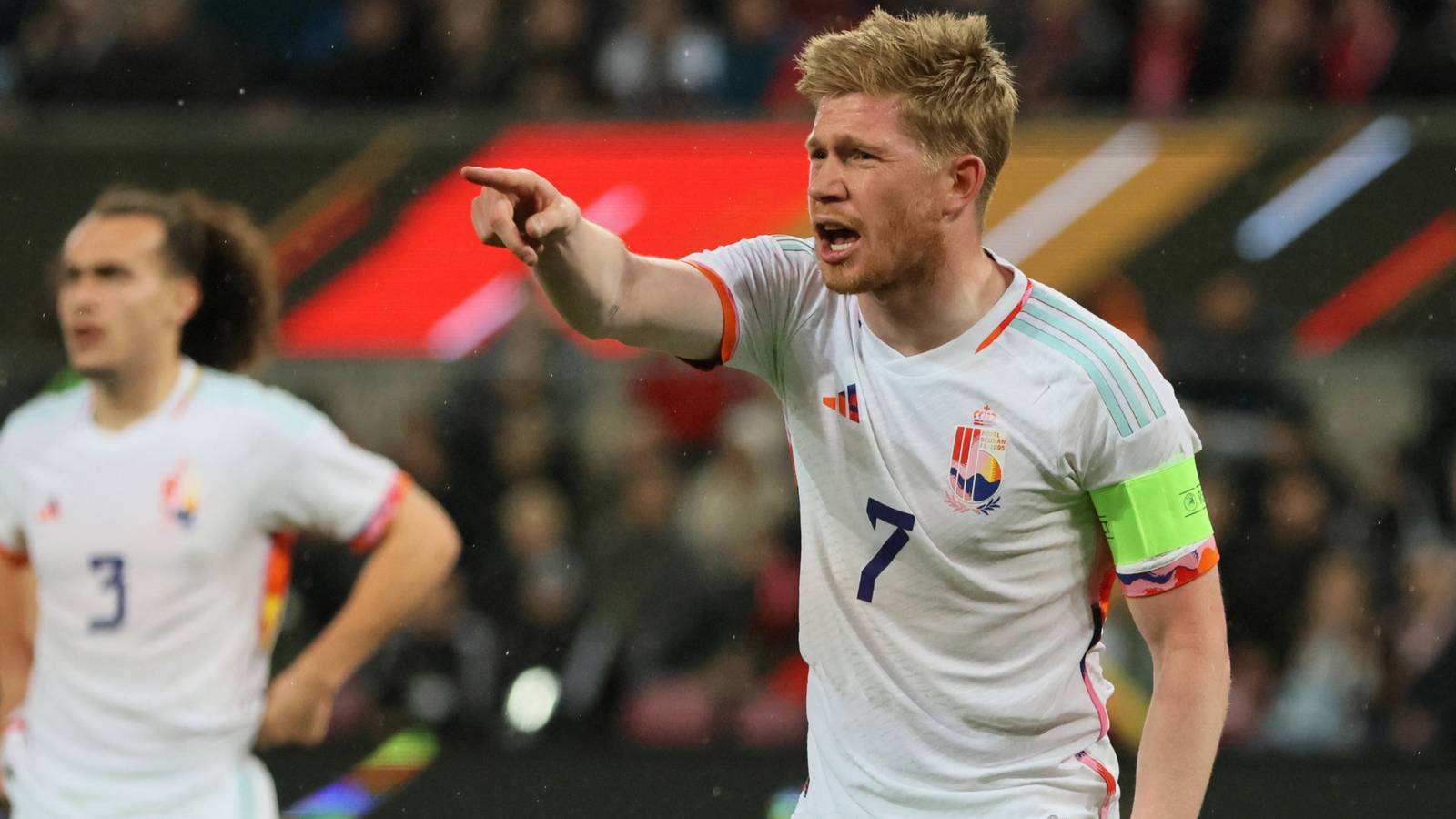 Man City Star Kevin De Bruyne Suffers 'Minor Groin Injury'