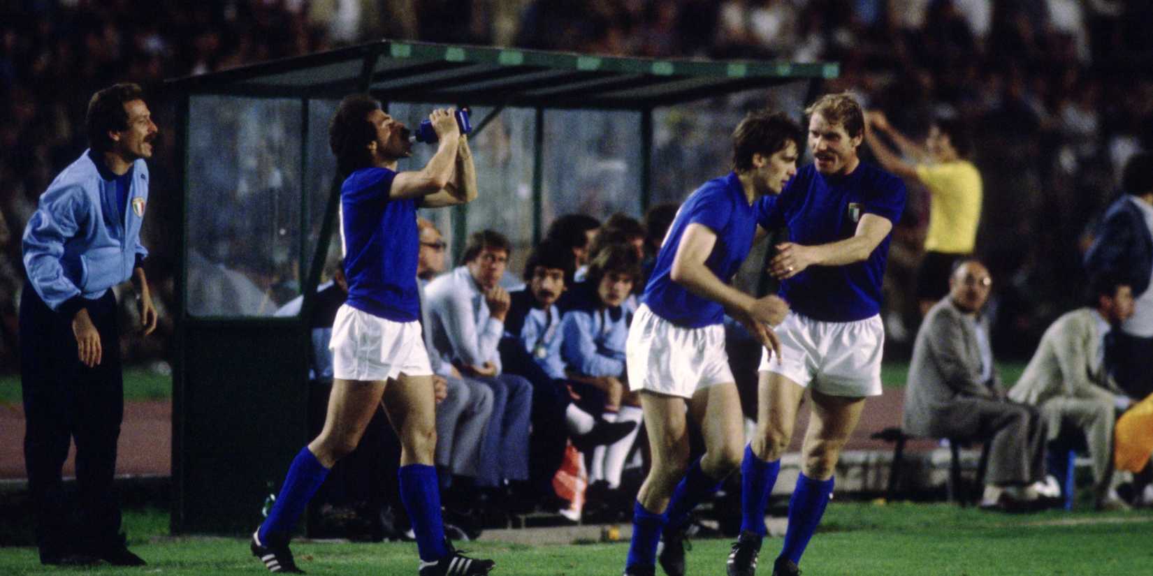 10 Greatest Italian Midfielders in Football History [Ranked]