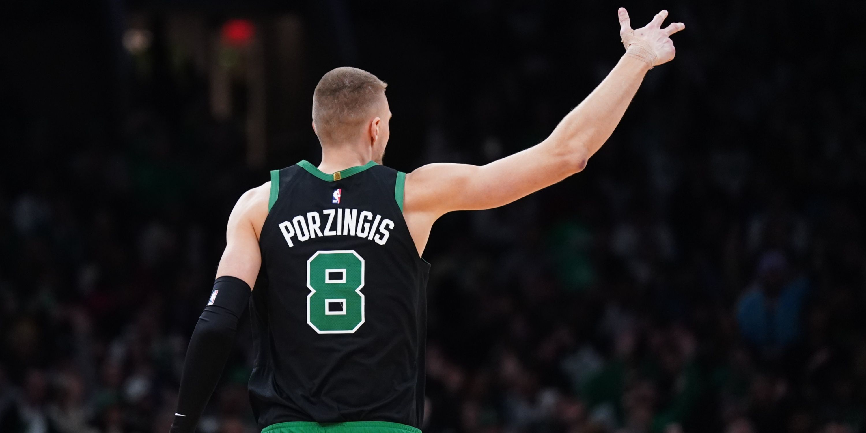 Celtics unleash 3-point barrage in blowout win over Dallas
