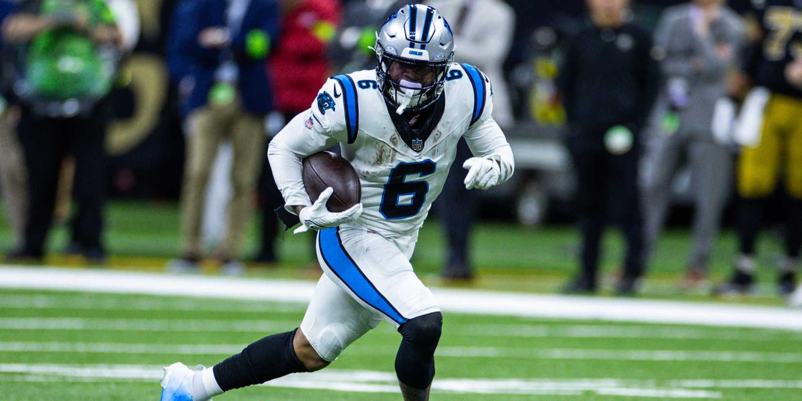 Panthers to Sign RB Rashaad Penny To One-Year Deal