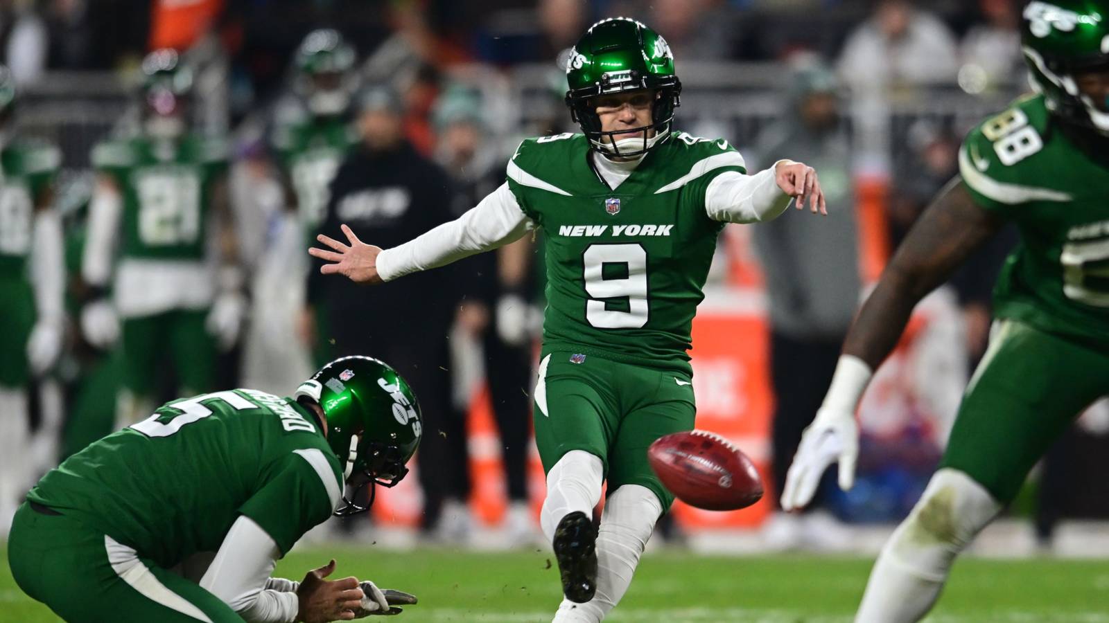 New York Jets Reach Two-Year Deal With Kicker Greg Zuerlein